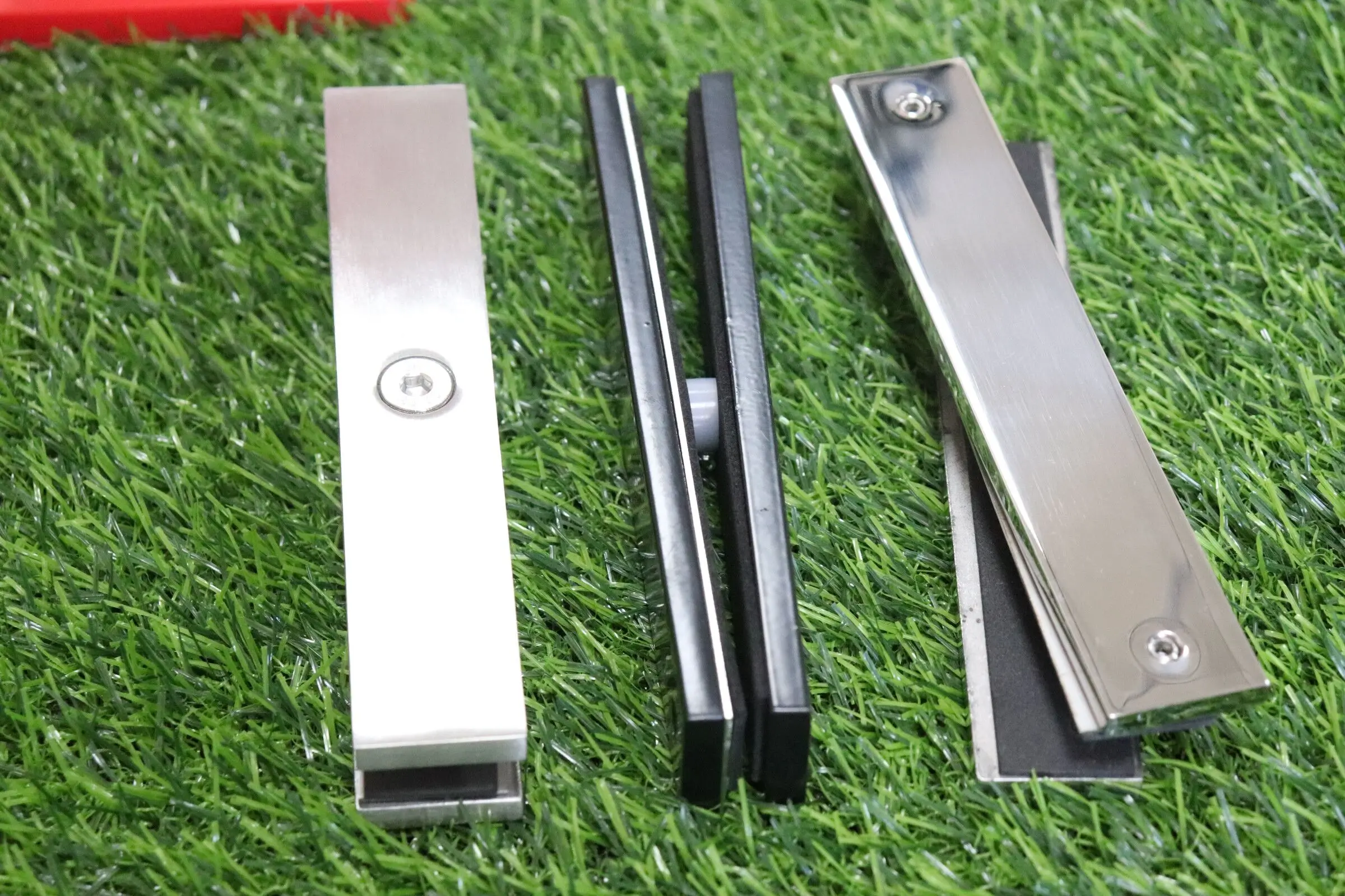 Stainless Steel 180 Degree Swimming Pool Fence Clamps