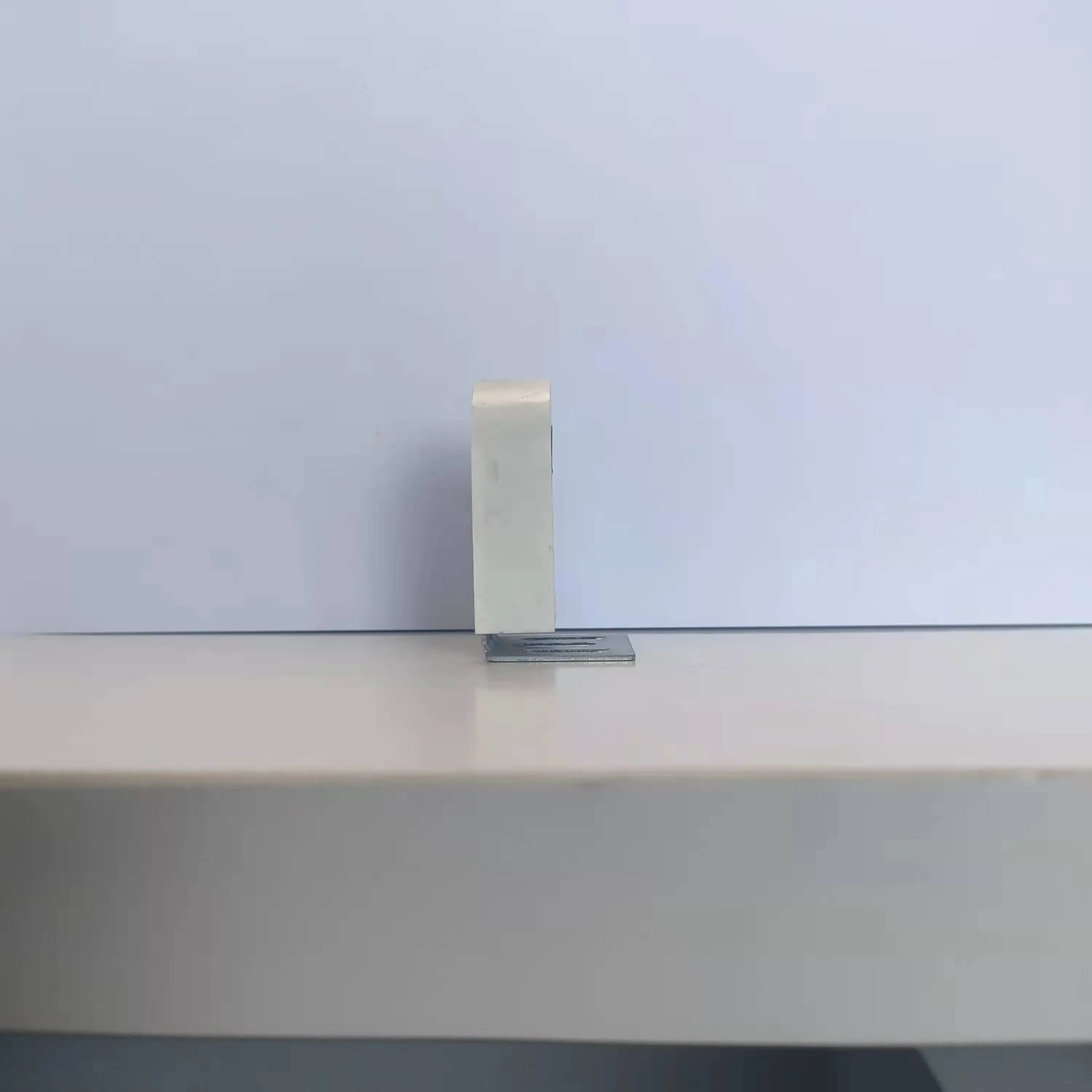 IMPA 791521 Spring Loaded Rotor Type Fluorescent Lamp Bulb Holders