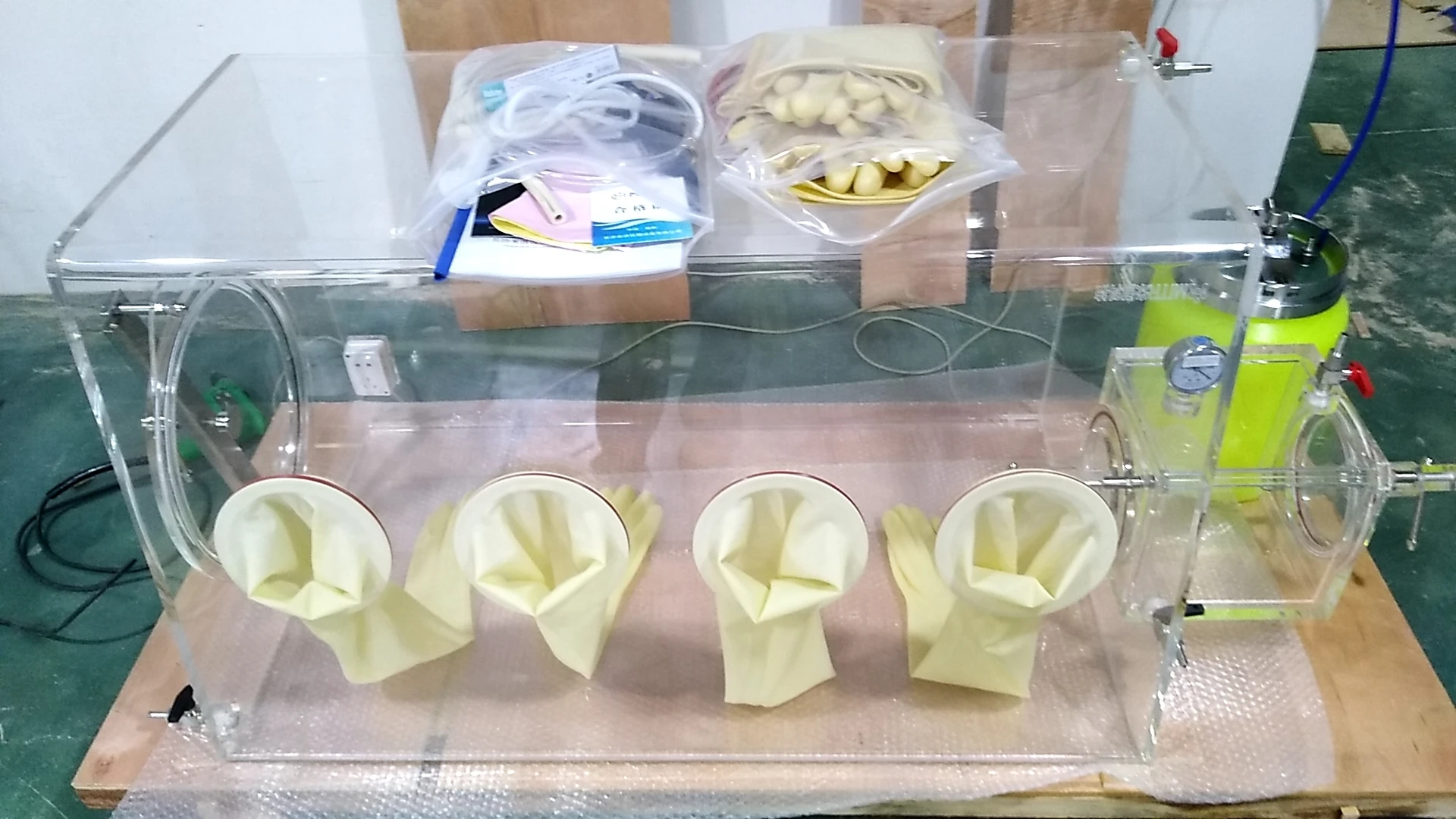 Acrylic Glovebox for Lithium Battery Material Testing