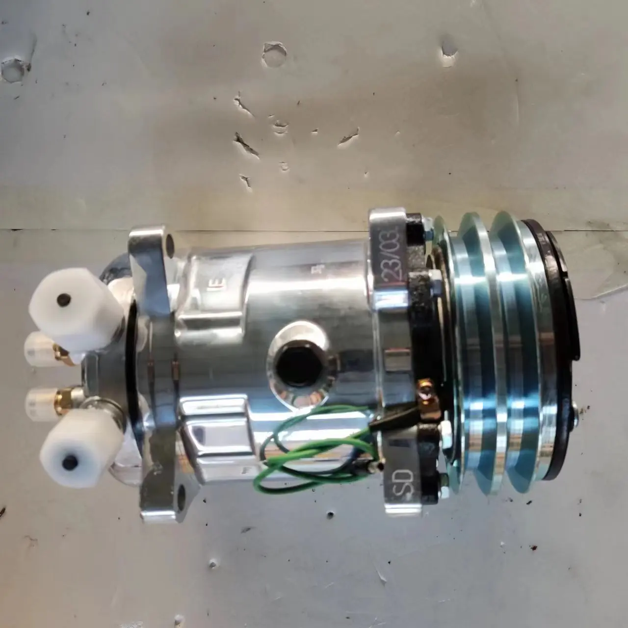 Original Manufacturing Air Conditioning Compressor 23Y-58D-03000