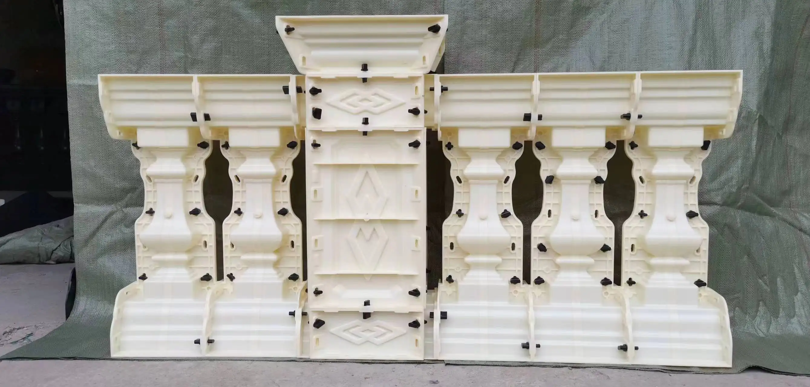 Precast Concrete Fence Molds for Sale in China - 60cm High Rank