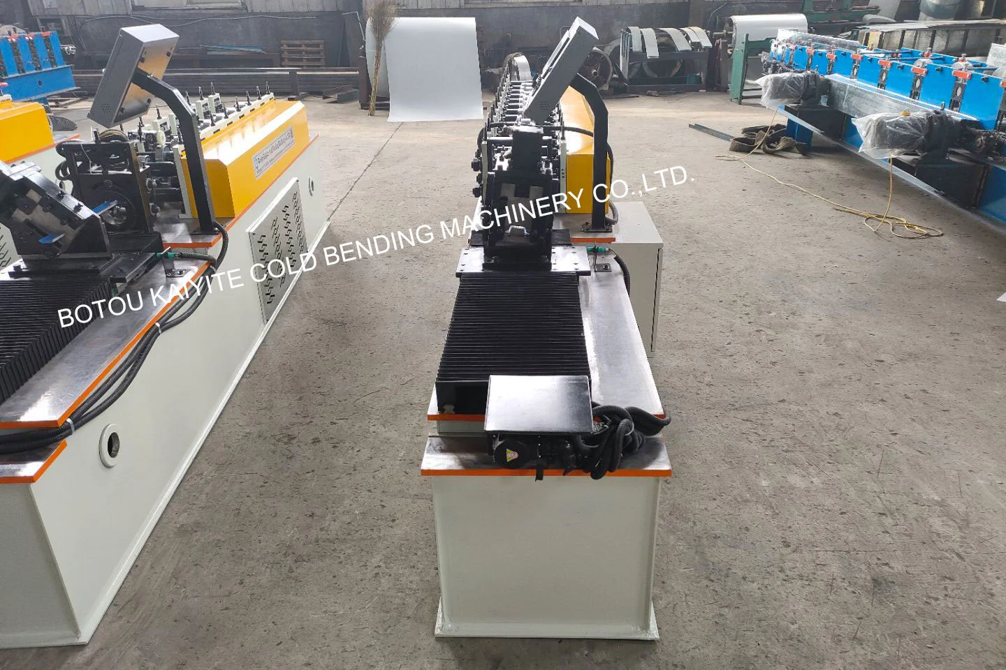 Metal Stud Frame omega Profile Light Steel Keel Cold Roll Forming ...