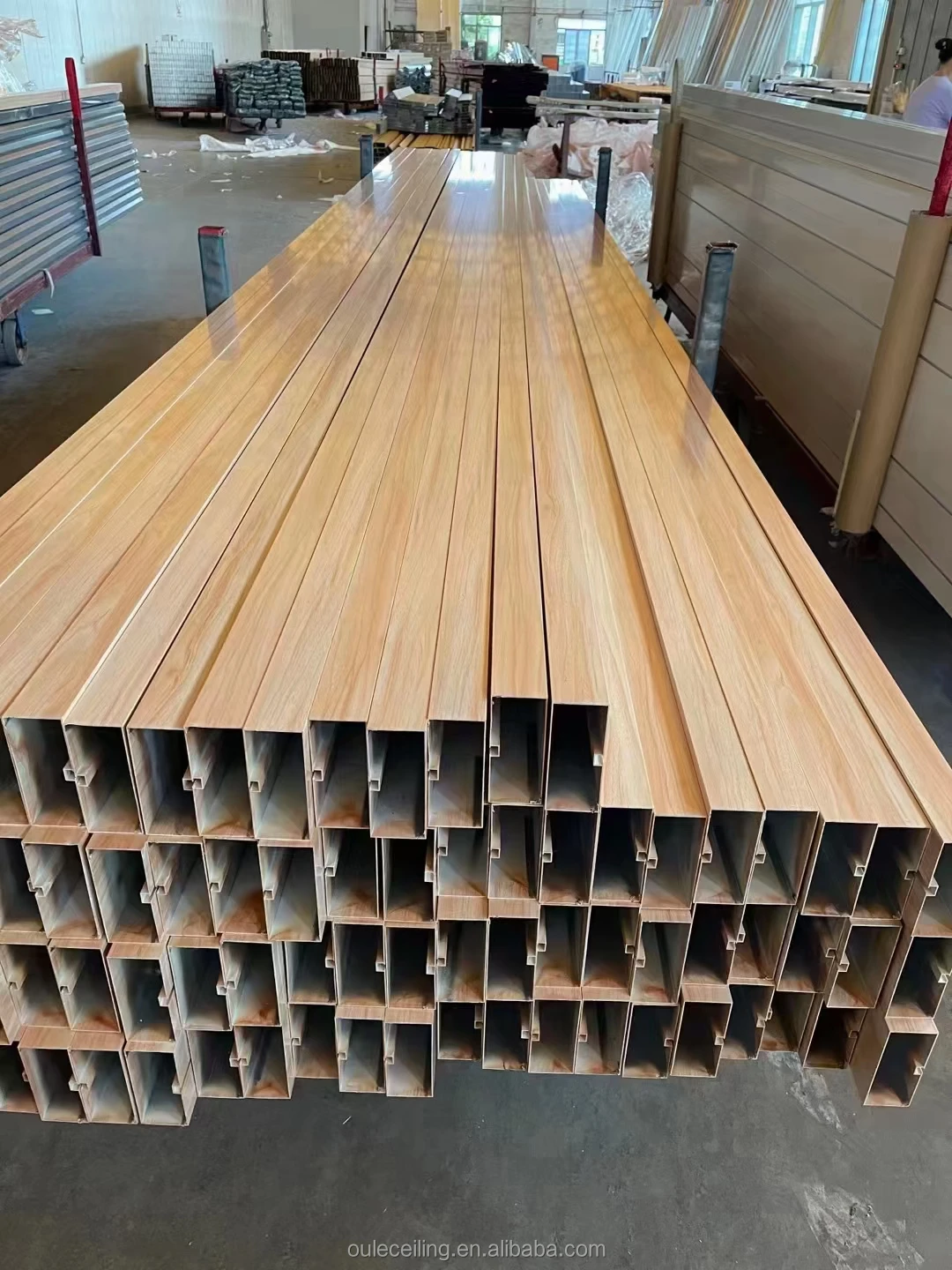 Exterior Wall Aluminum Battens Facade Cladding Wood Grain Baffle Tube ...