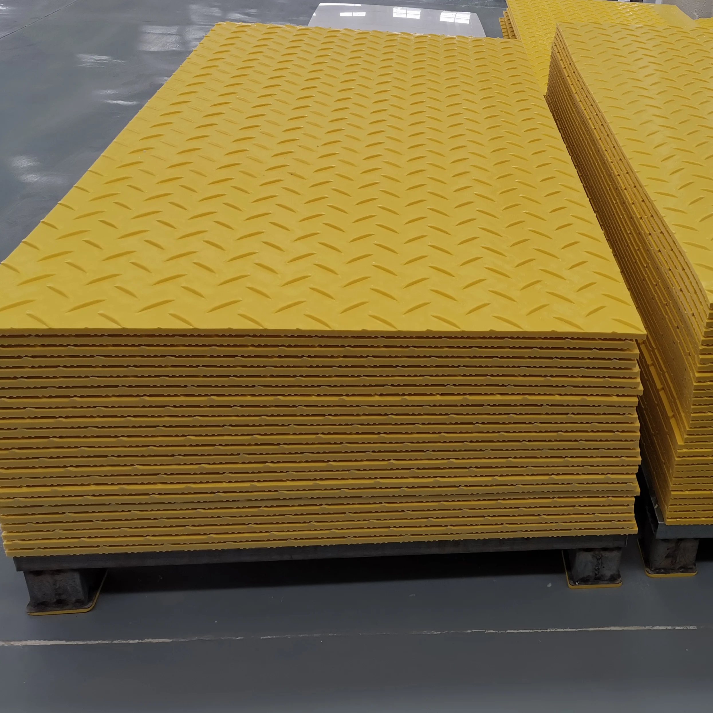 Polyethylene Compressive Temporary Paving Board Skid Resistant Impact ...