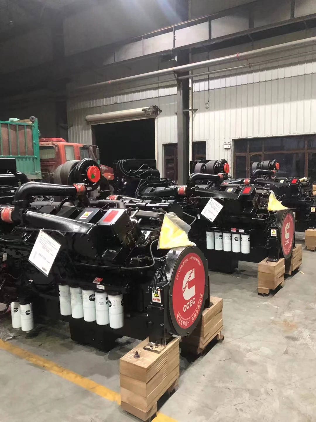 Cumminns 4BTA 3.9-C-130 130hp Marine Diesel Engine with Gearbox