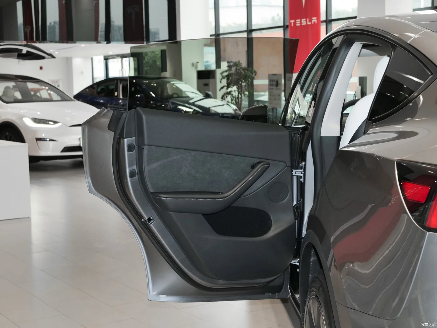 2024 White Color Byd Yuan Plus Ev Ultra Long Range Suv New Energy ...