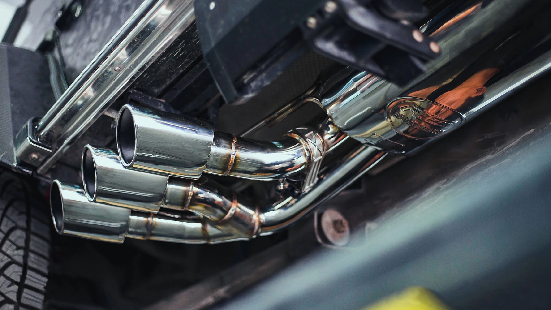 Exhaust System Variable Valves Muffler System With Quad Tips For ...