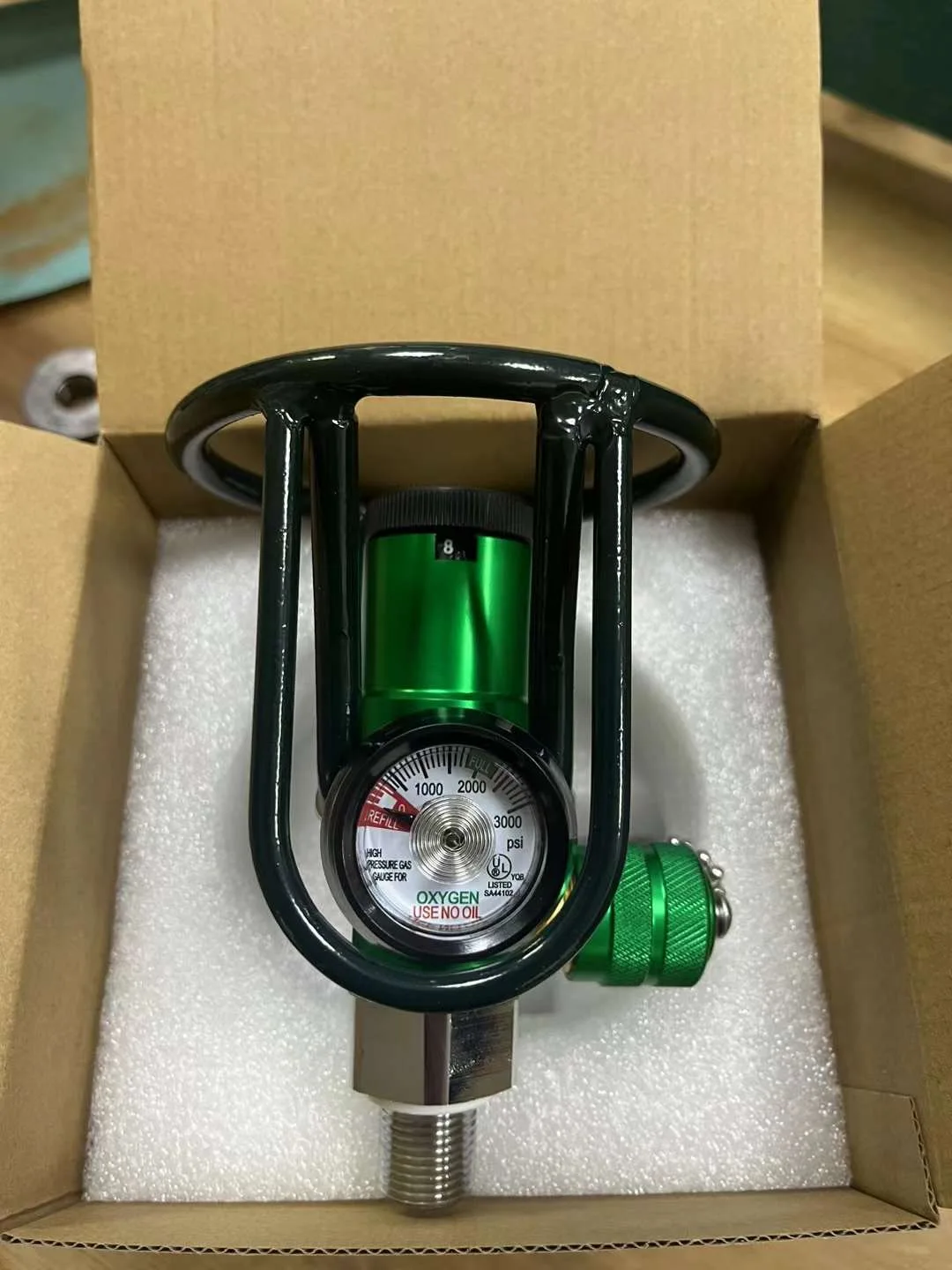 All-in-one Manual Oxygen Regulator - Reliable Performance