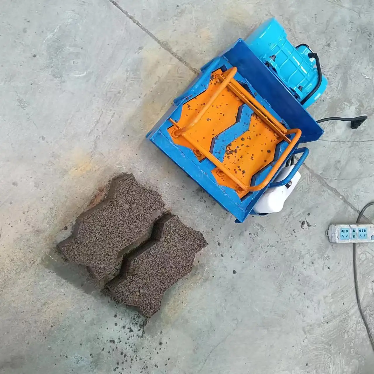 Manual Cement Hollow Block Machine - Efficient Brick Making