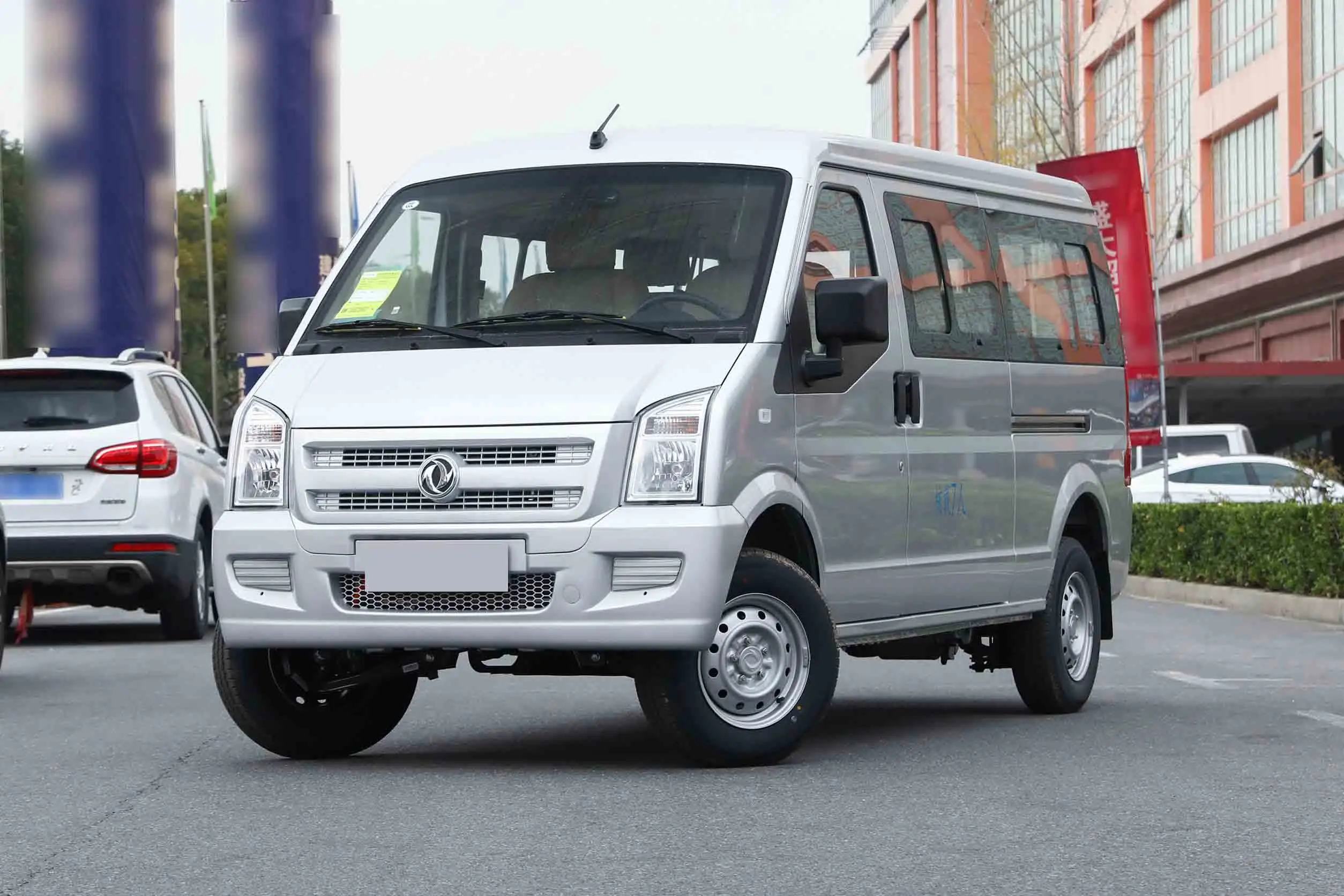 6/7 Seats Electric Cargo Van 2022 Dongfeng EC36 - 300 Km Range