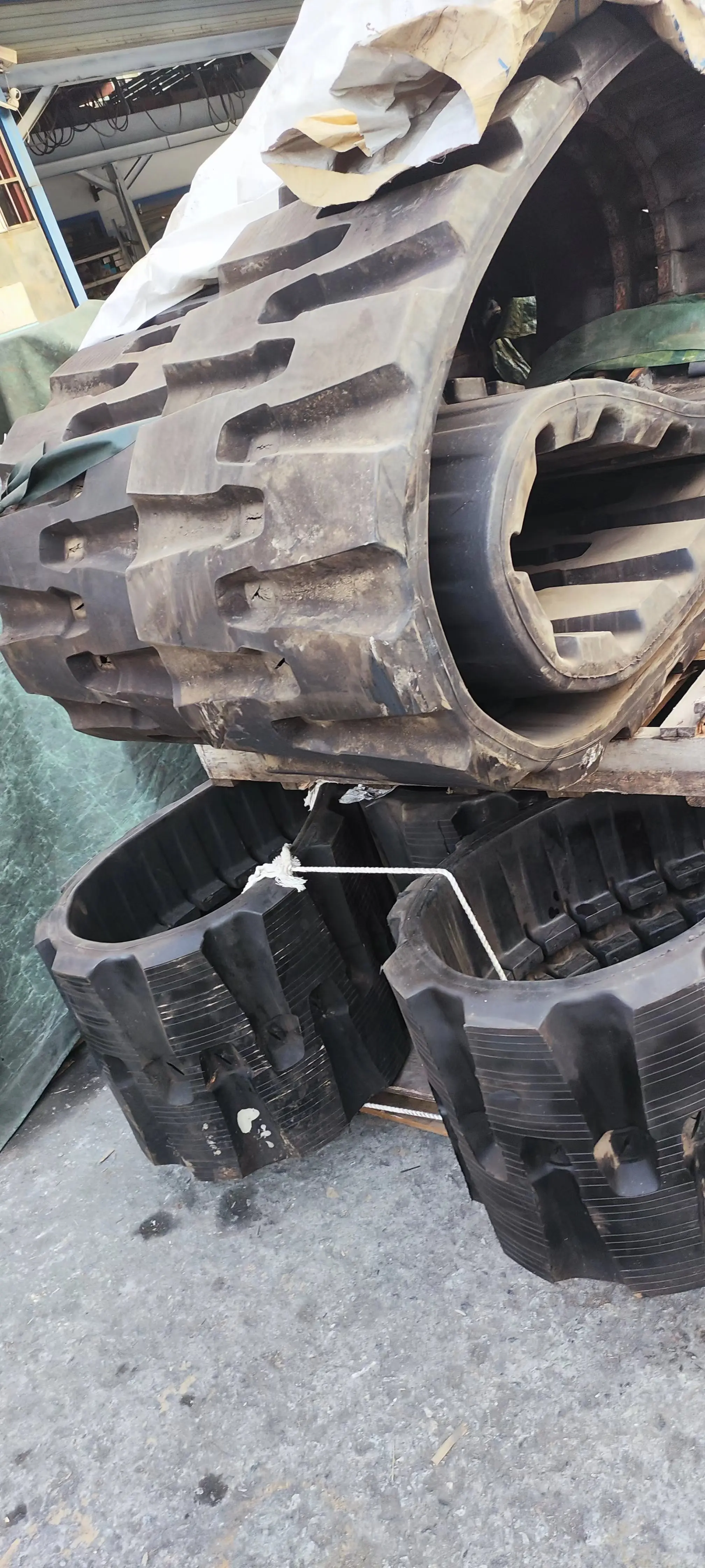 Durable Rubber Crawler Tracks for Harvester Machines