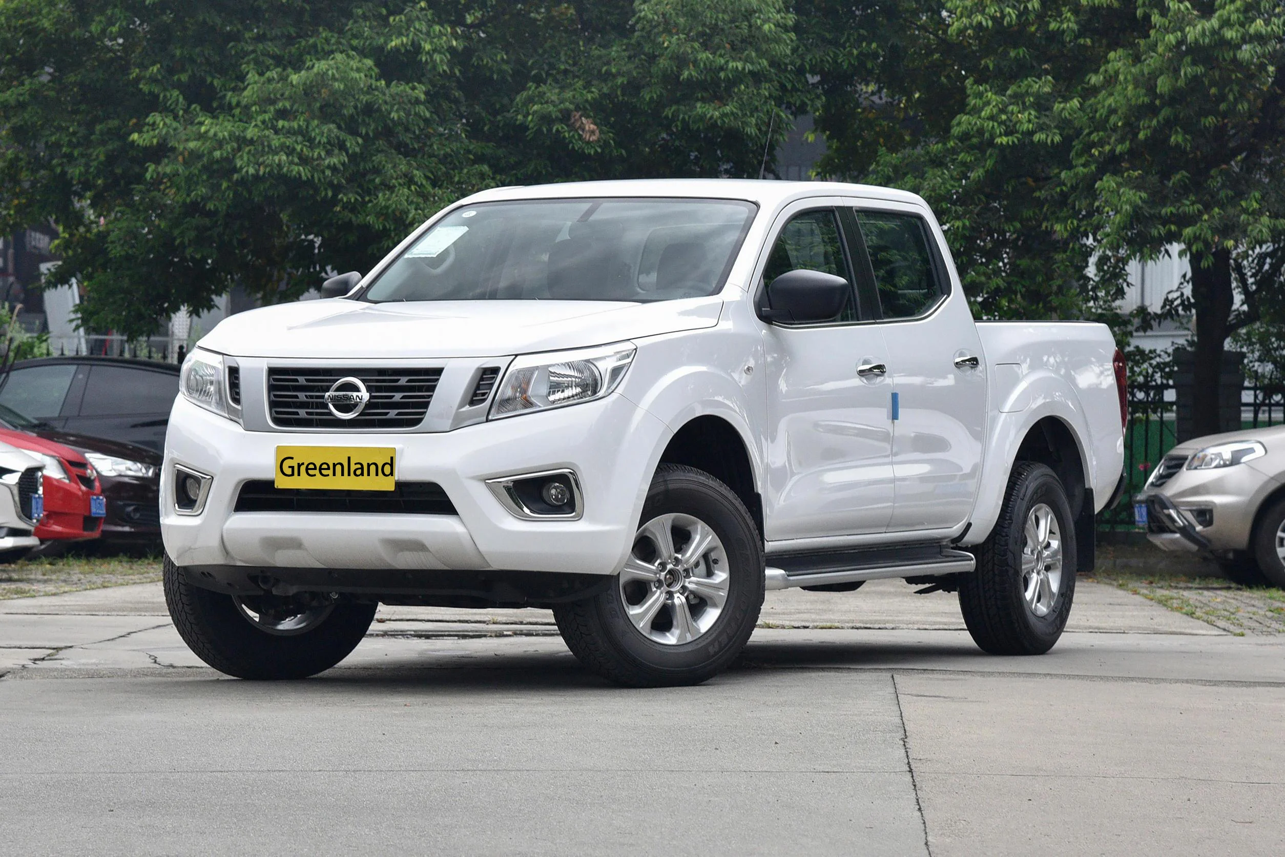 Hot Sale Toyota Hilux Diesel Pickup Truck 4x4 Nissan Navara D40 Used ...