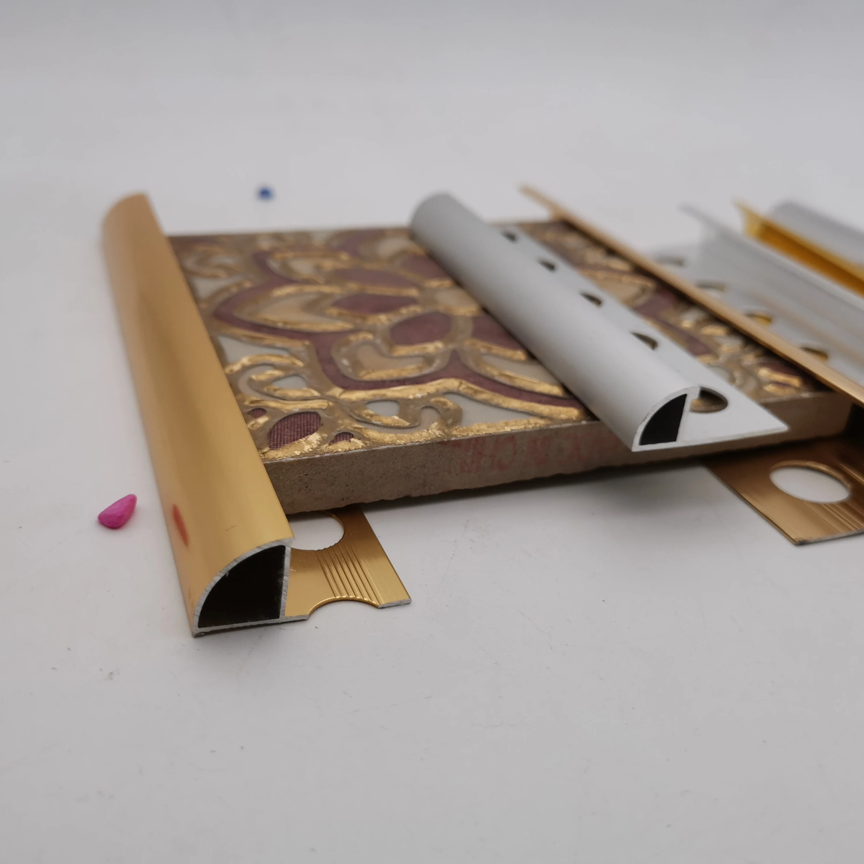 Modern Style Gold Decorative Metal Wall Trims - Ruida