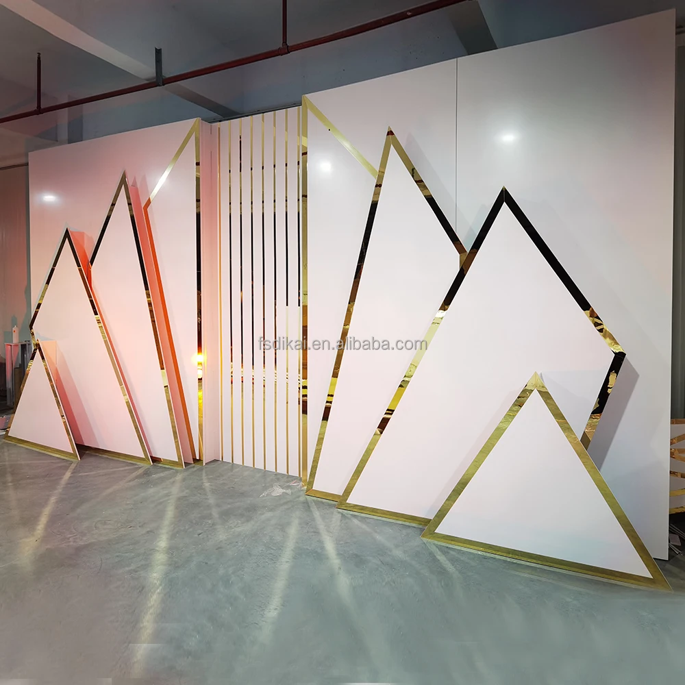 Generous Luxury Golden Large Acrylic Backdrop Floral Arrangement for ...