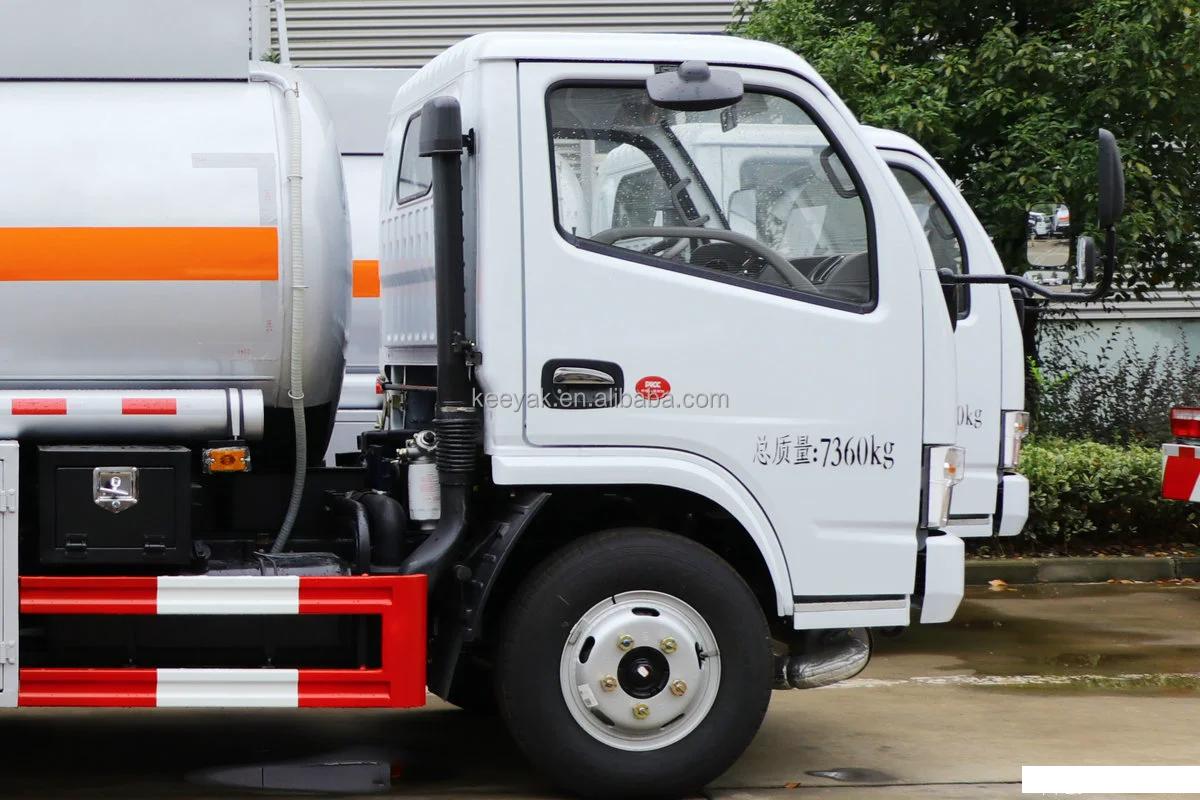 KEEYAK DONGFENG Fuel Tank Truck - 8000L Capacity & Cummins Engine