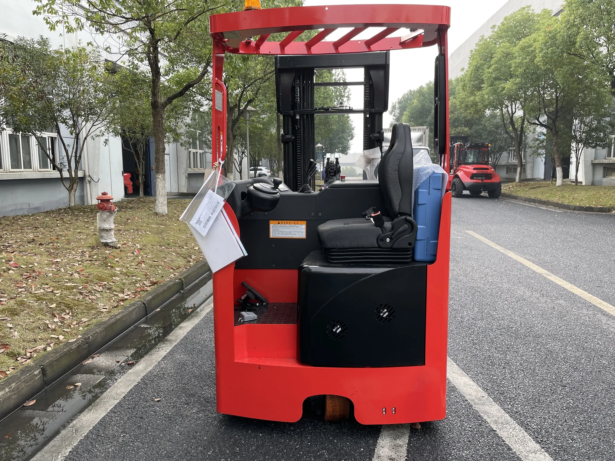 Electric Reach Truck Forklift 1.2t 1.4t 1.6t 1.8t 2.0t With Lead Acid Or Lithium Battery Sit ...