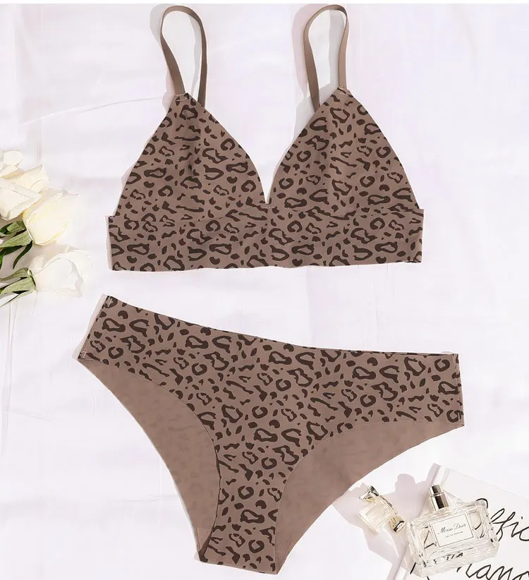 Breathable Wireless Bra Set Leopard Comfortable Ice Silk V Shaped Push ...