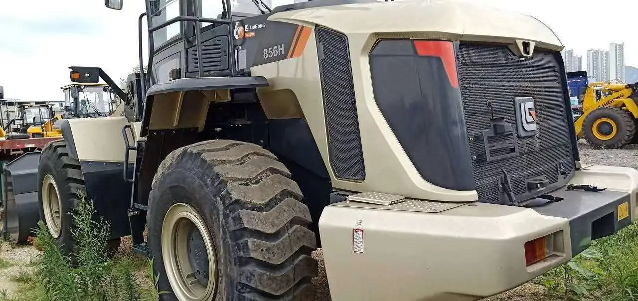 Enhance Efficiency With Cummins-powered Loader 856h: Unmatched Loading ...