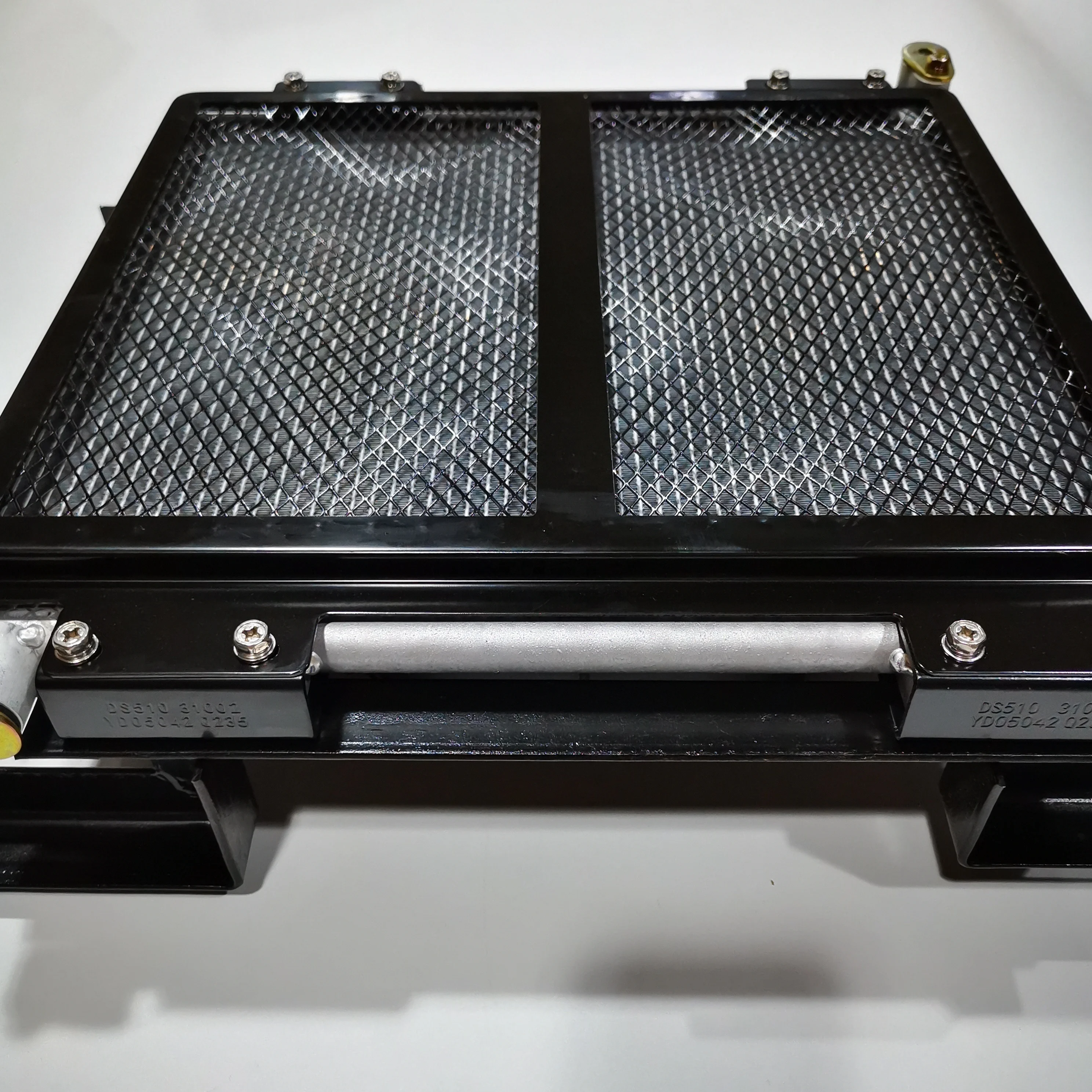 SAIC MAXUS V80 Original Auxiliary Condenser Assembly
