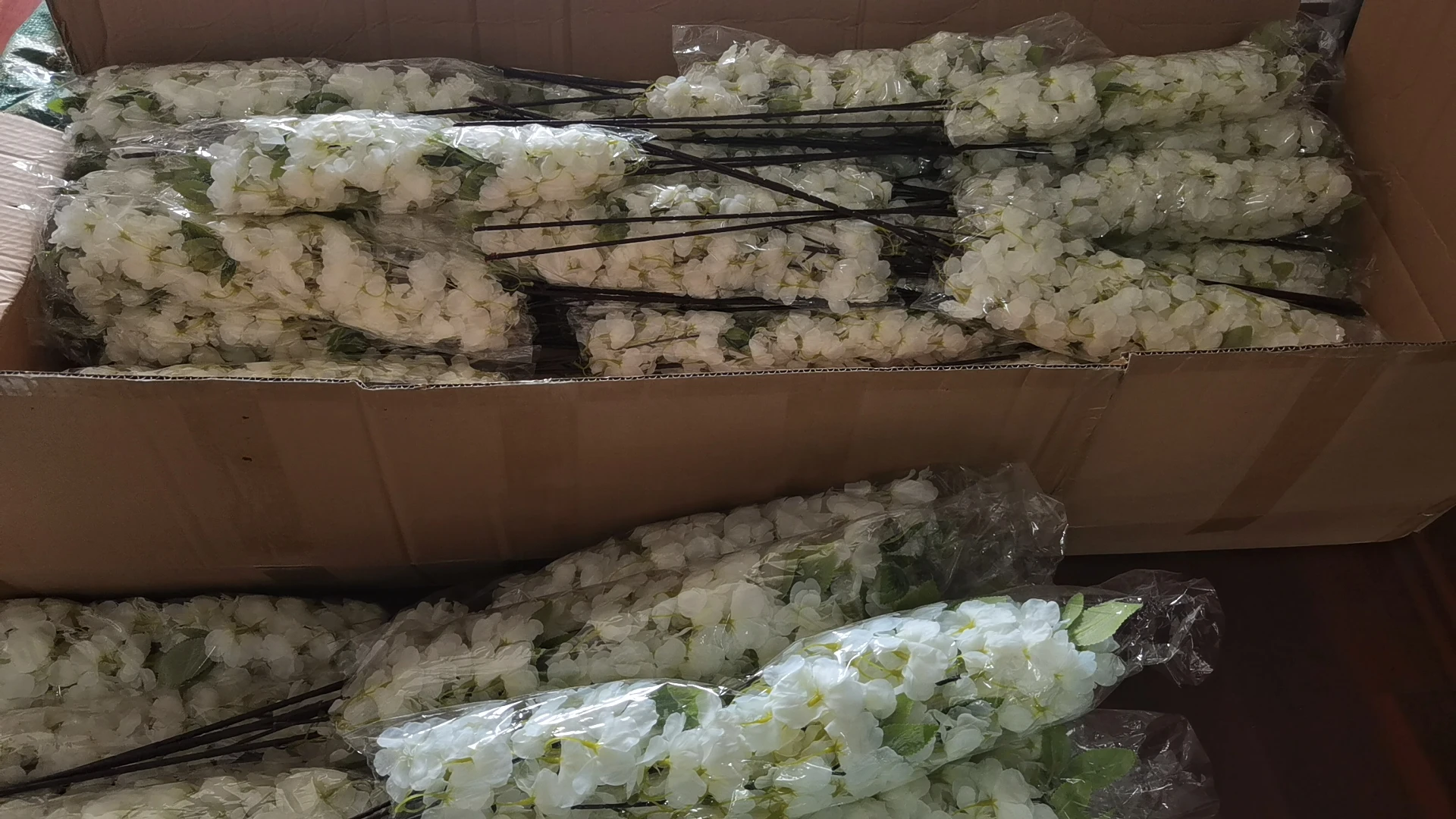Plastic Gold Leaf Artificial Plant Palm Leaf Orchid Flowers Decorative ...