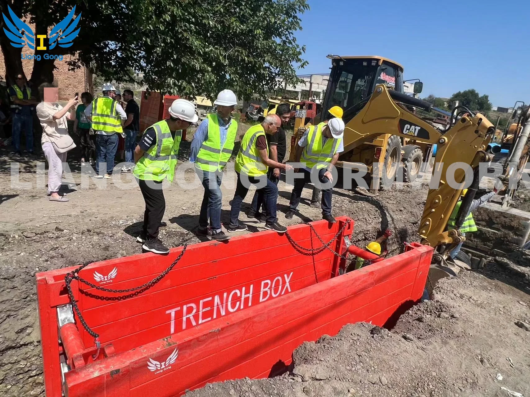 Lianggong Factory's Steel Trench Shoring System - Durable & Adjustable