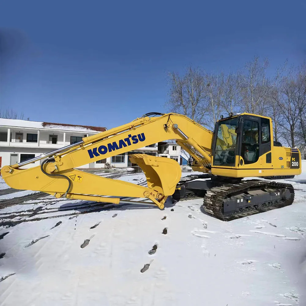 Earth moving machinery excavator machine pc200-8 Komatsu digger ...