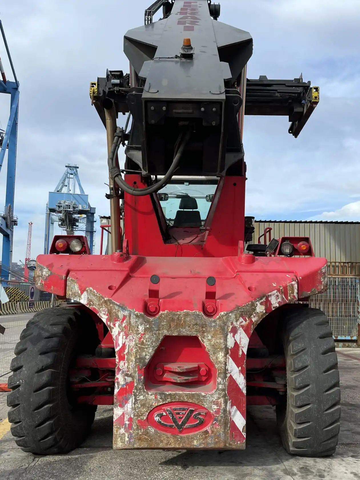 Sany Kalmar Reach Stacker Parts - Durable 18.00-25 Tires