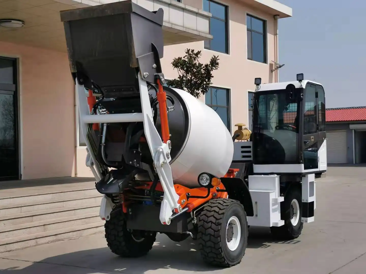 Reform And Upgrade New High-efficiency 1-5cbm Four-wheel Drive Self ...