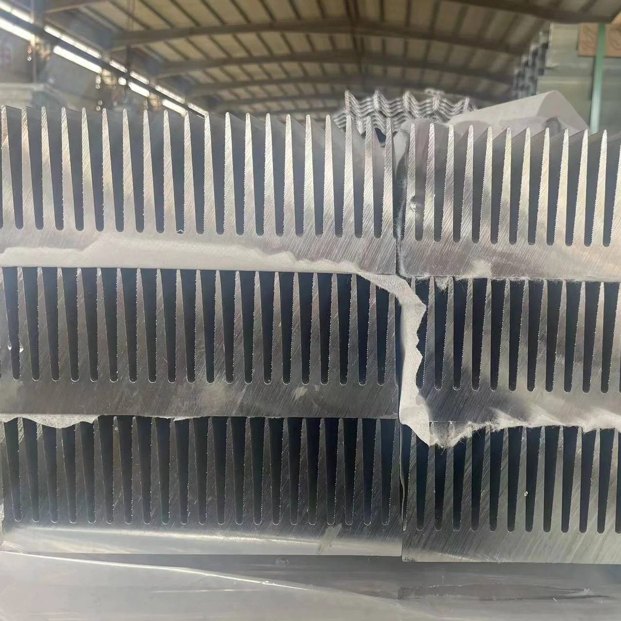 Pin Fin Linear Light - Efficient Heat Sink Solutions