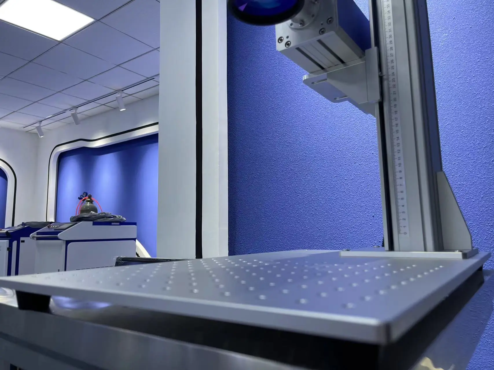 High Precision Fiber Laser Marking Machine / Advertising Industry Mini ...