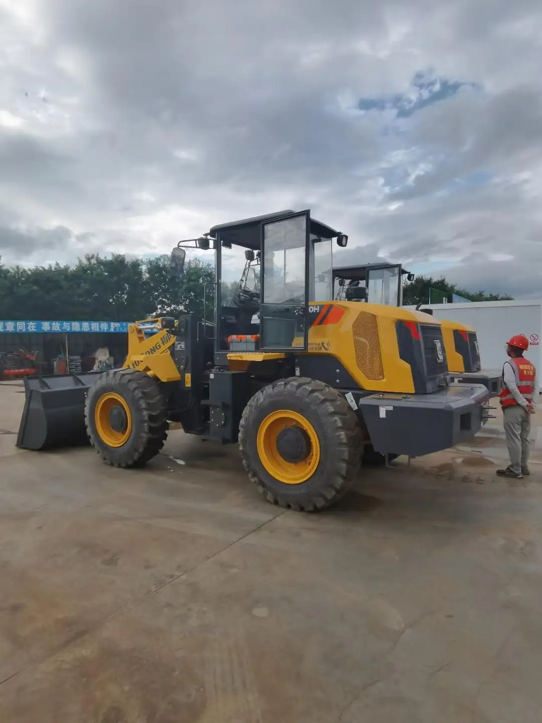 Enhance Efficiency With Cummins-powered Loader 830h: Unmatched Loading ...