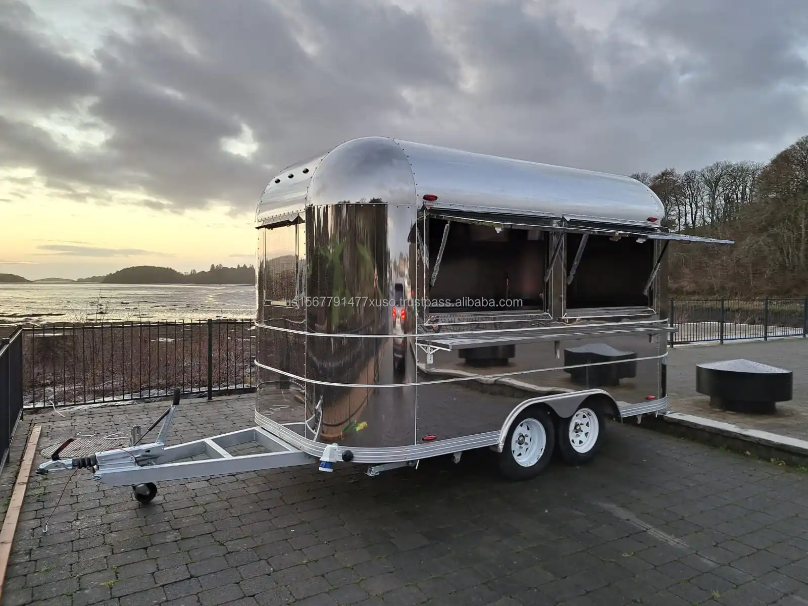 Airstream Mobile Kitchen Bar Food Truck - Fully Equipped