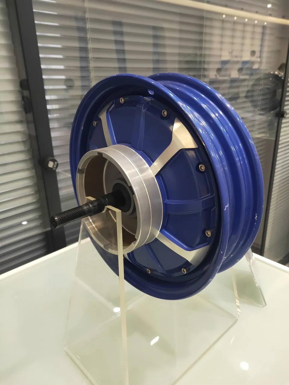 High Performance Electric Hub Motors for Scooters & Mopeds