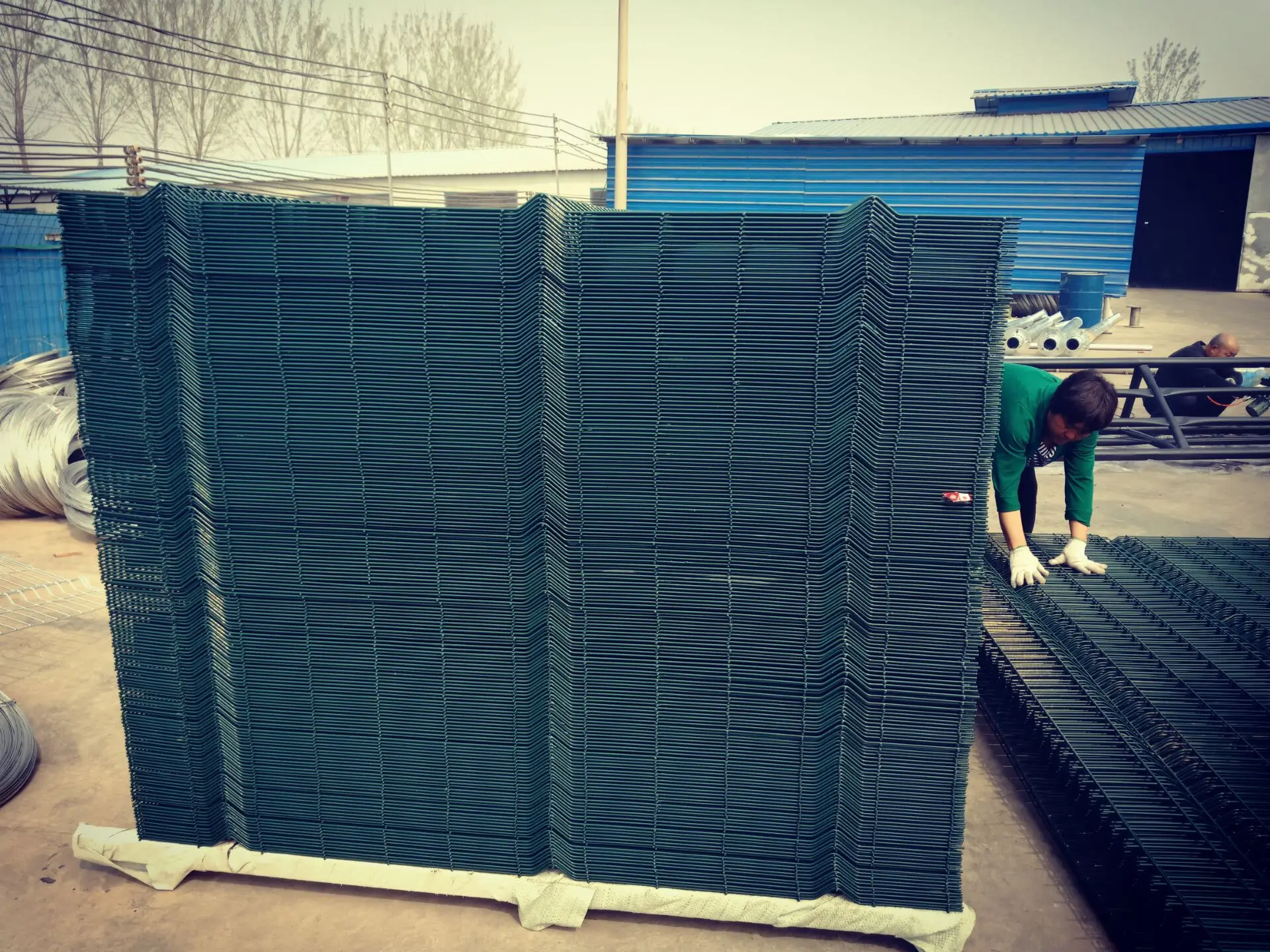 High Quality 3d Curved Welded Wire Mesh Panel Fence - Buy 3d Wire Mesh ...