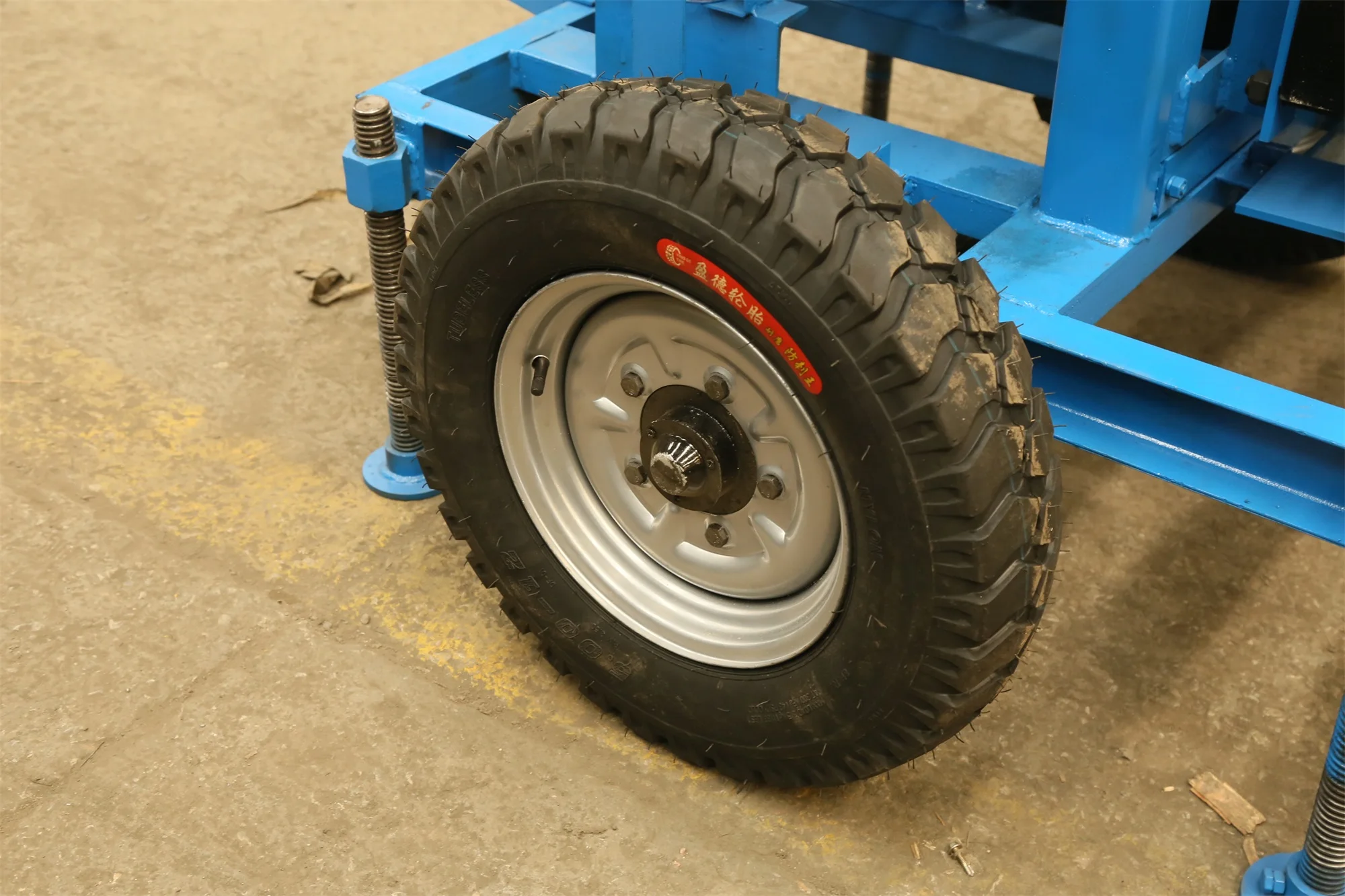 Portable Traction Wheel Diesel/gasoline Water Well Drilling Rig ...