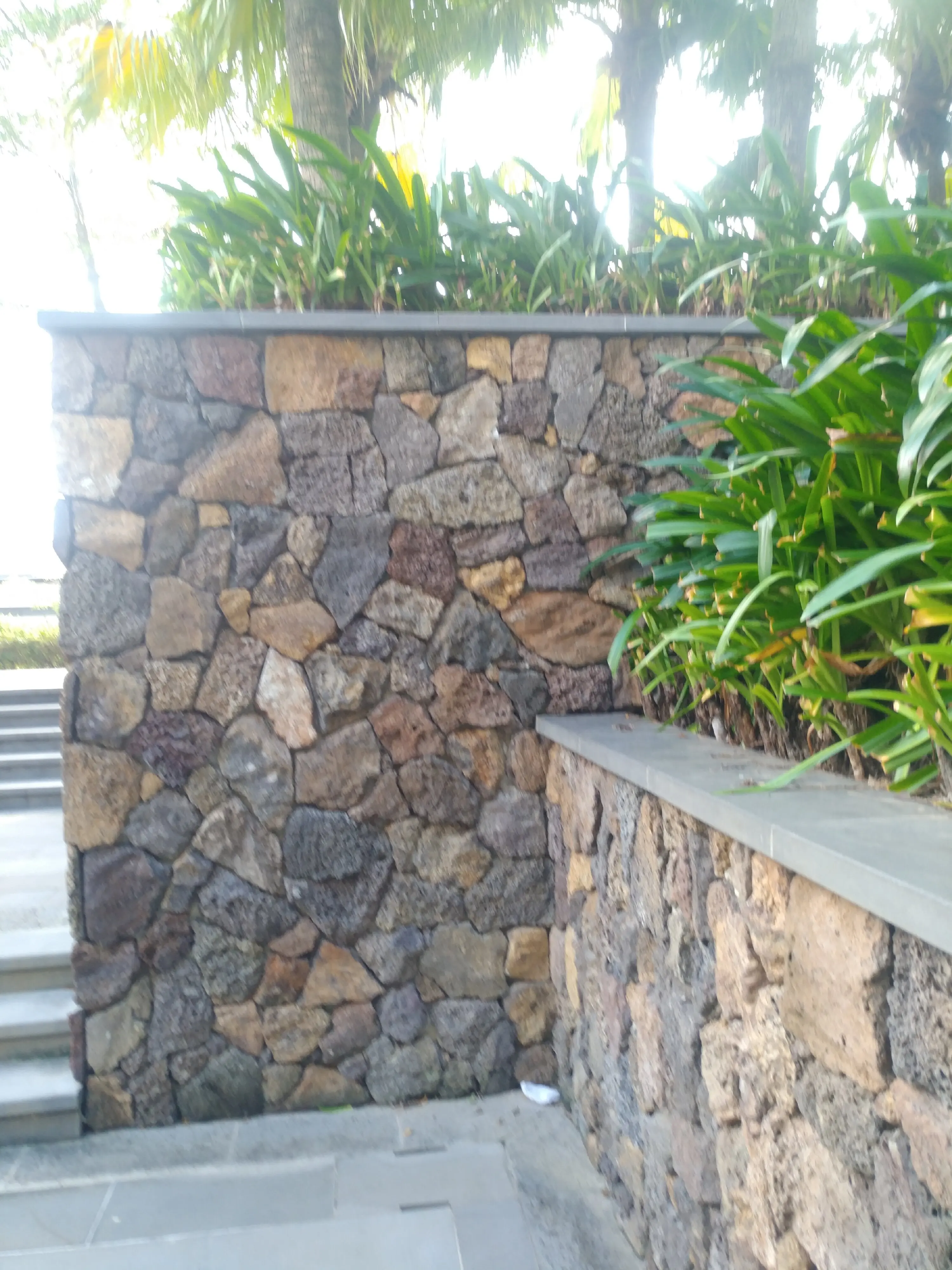 Natural Basalt Lava Stone Wall Cladding Tiles for Outdoor