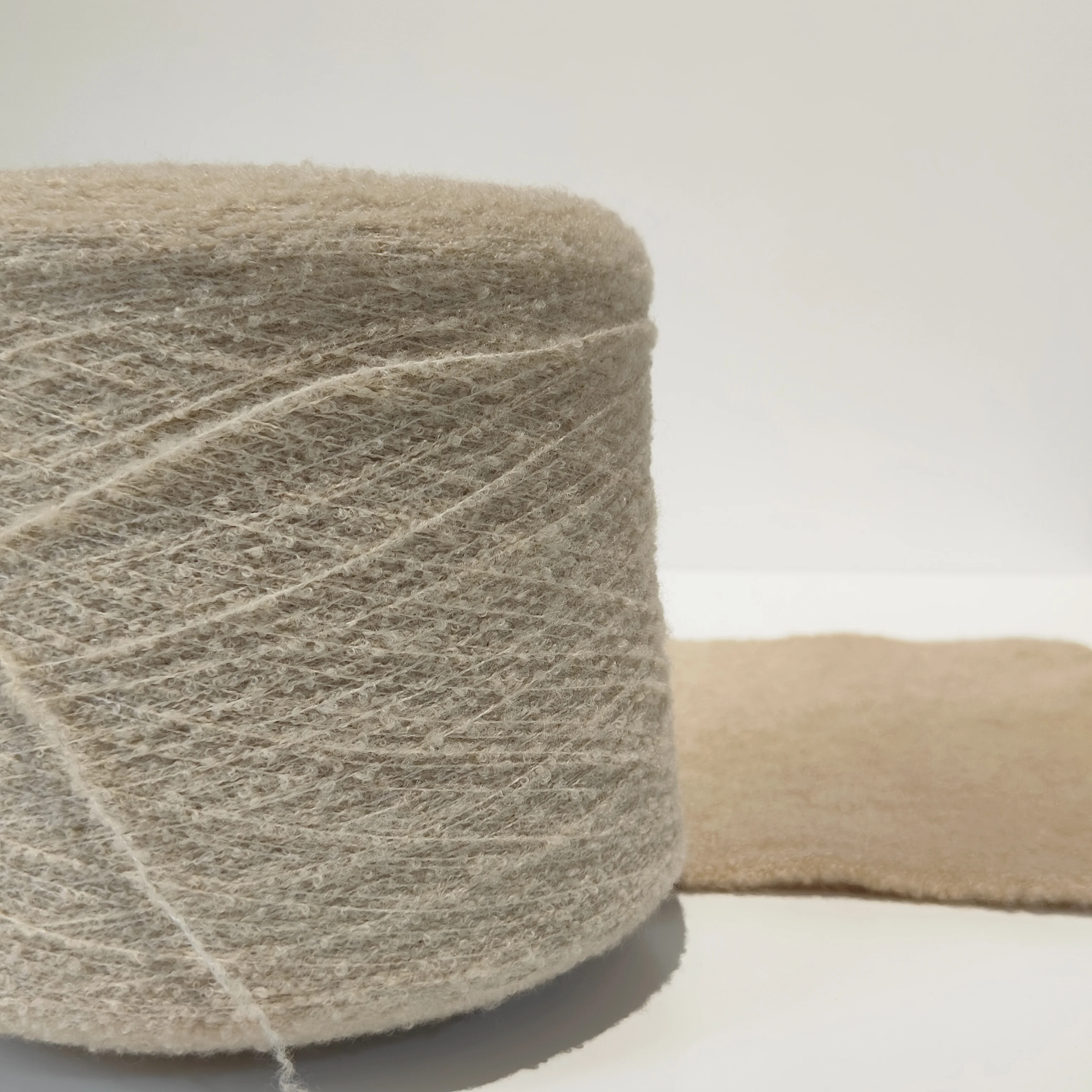 Loop Yarn Cashmere Nylon Blend Yarn 80% Cashmere 20% Nylon 1/3.8Nm-1 ...