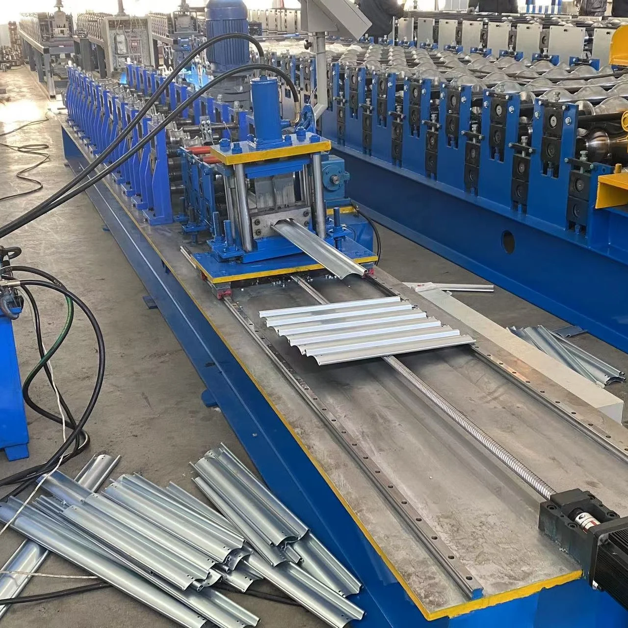 Metal Rolling Shutter Door Forming Machine Shutter Door Slat Making Machine Roll-up Door Forming ...