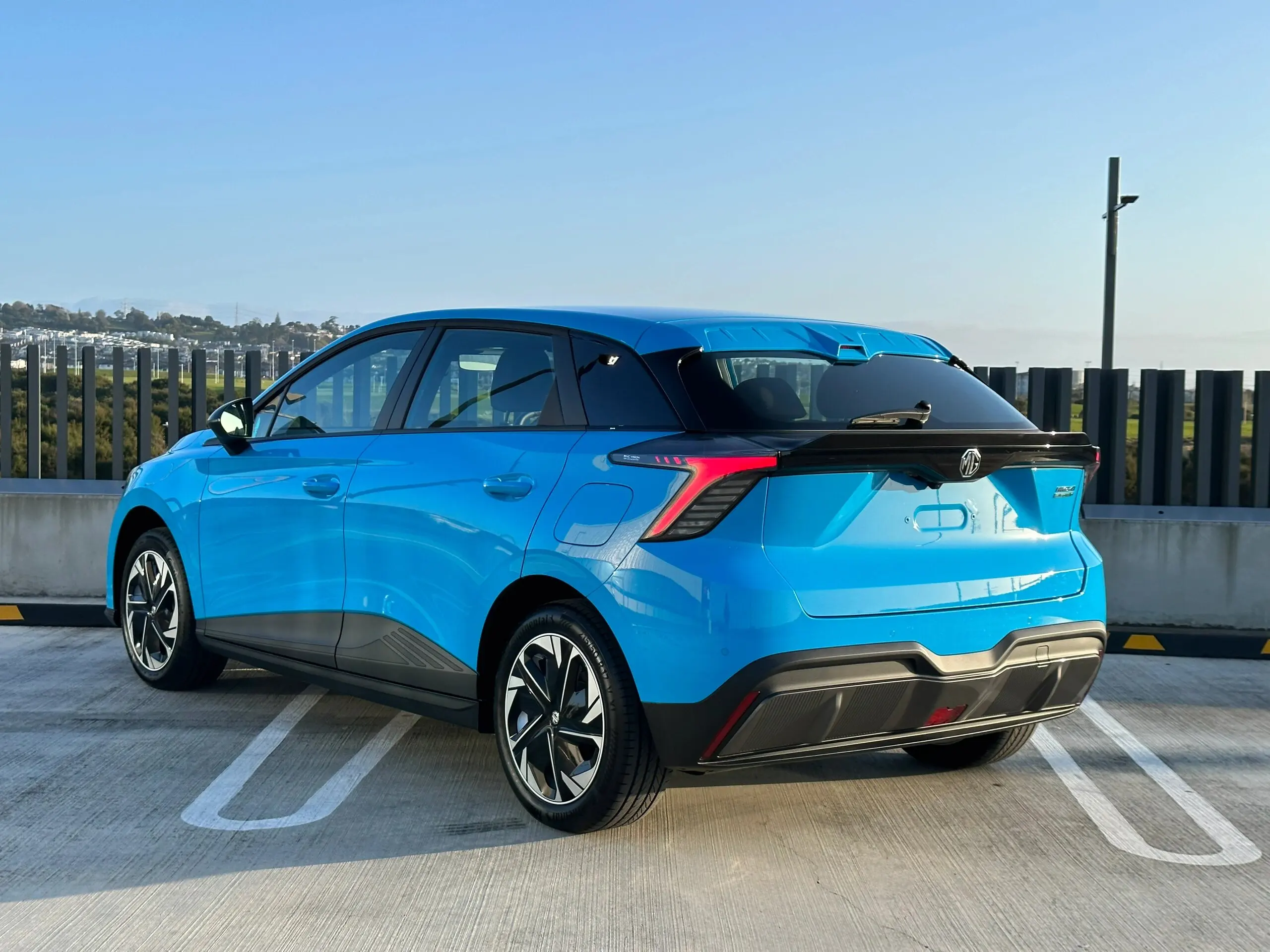 MG 4 MG MULAN EV Car 425km Deluxe New Energy Vehicle 360 Degree Panoramic Power Windows MG4 Car ...