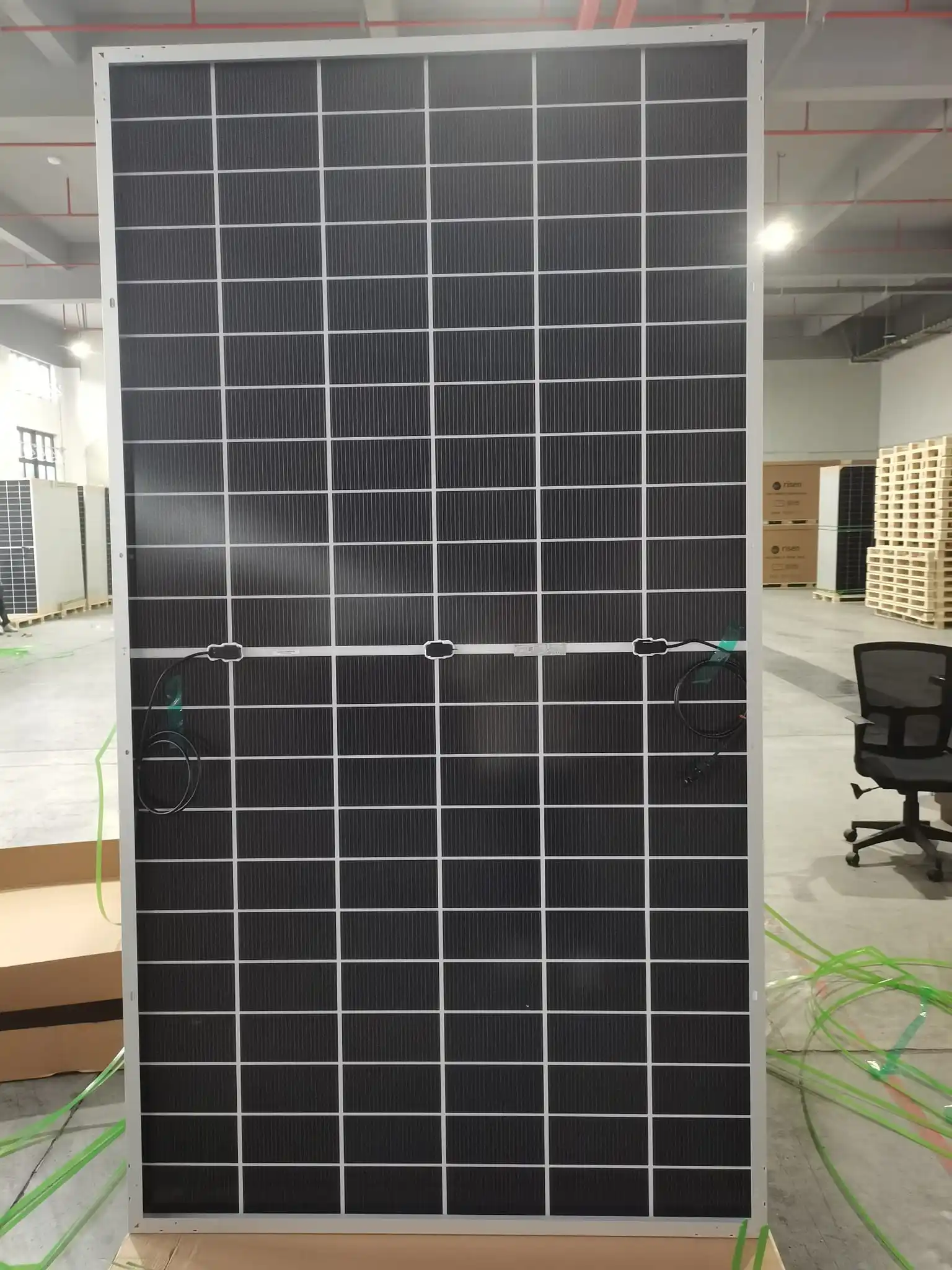 Risen HJT Topcon N Type Bifacial Dual Glass Solar Panel 680W