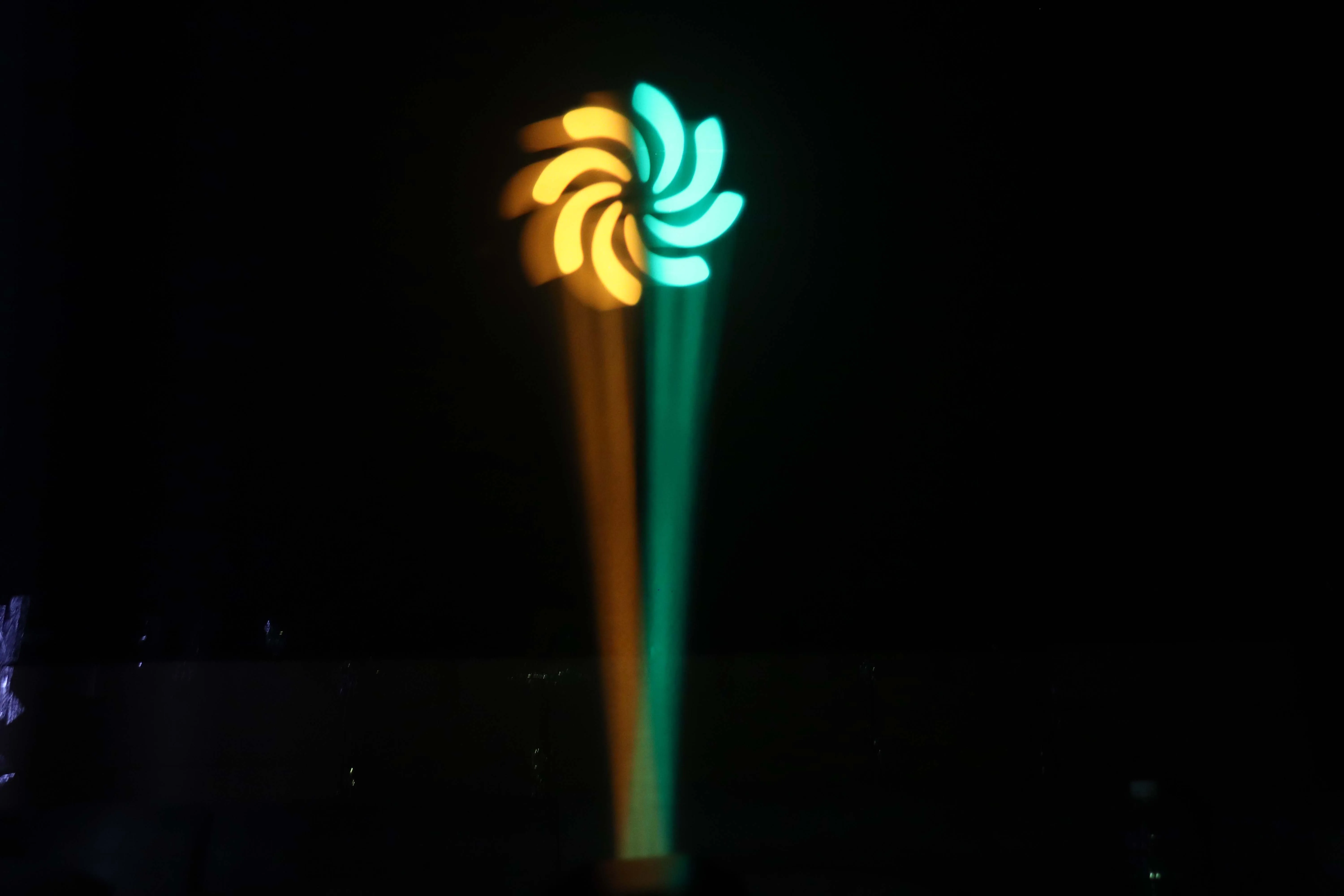 Guangzhou KIMU 60W Party Gobo Stage Lights| Alibaba.com