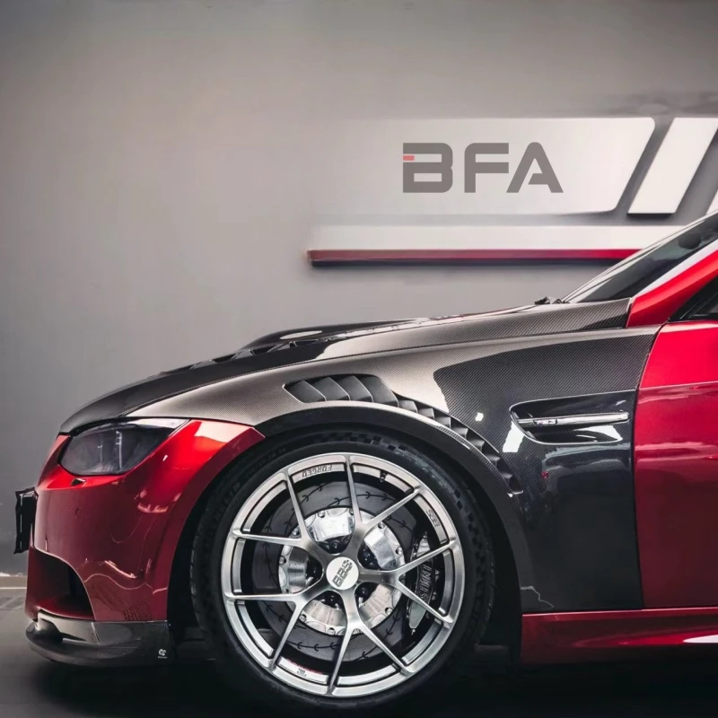 BMW M4 M3 E92 Dry Carbon Fenders - Upgrade Your Style