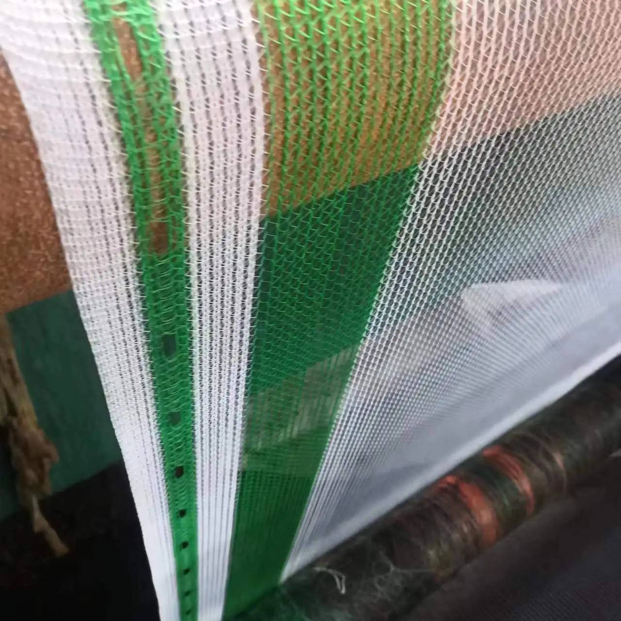 WOVEN EYELET 80gsm Tape Net for Agriculture Greenhouse Fencing