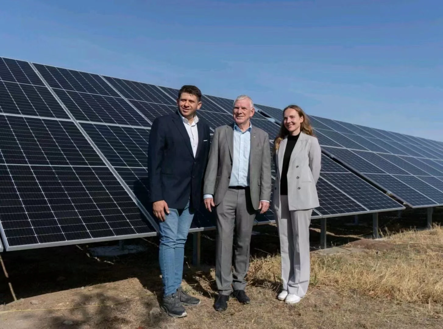 Bounded Warehouse Price All Black Solar Panels 350W Solar Panel High ...