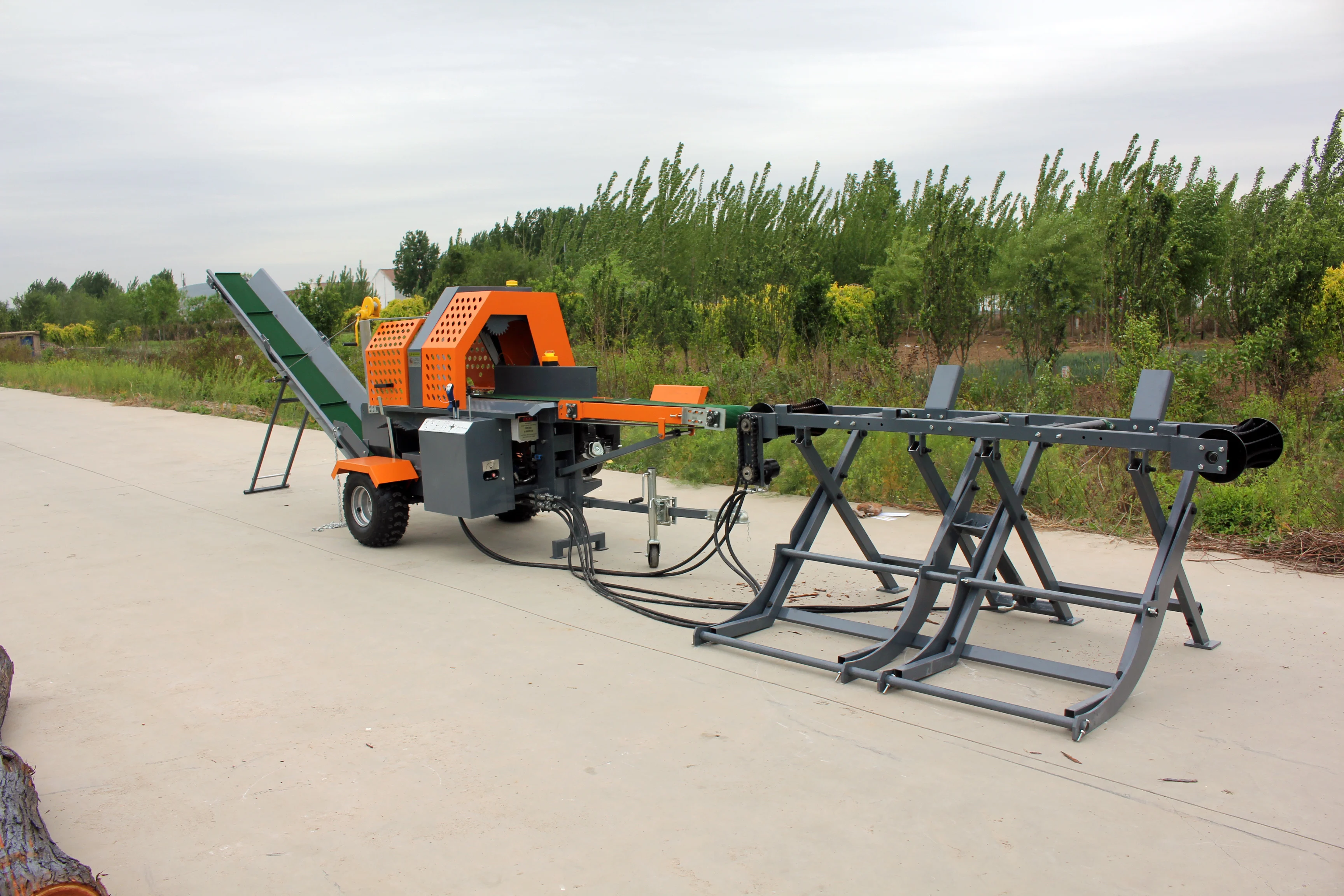 Efficient Fire Wood Processor - Split & Chip Logs Easily