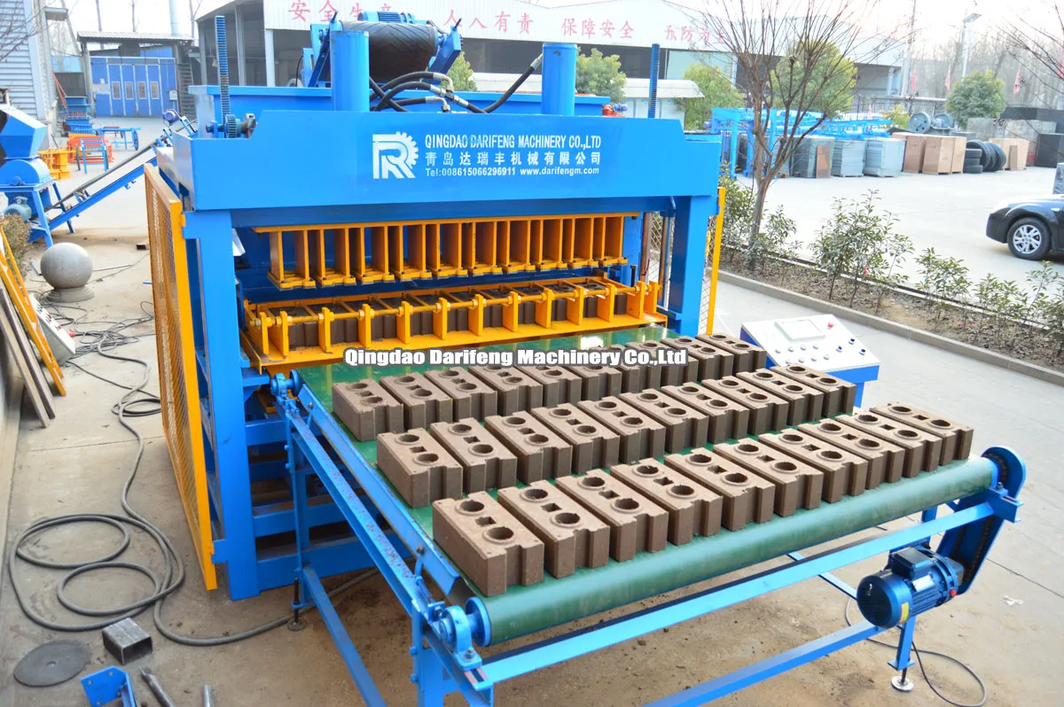 Automatic Interlocking Clay Brick Making Machine - 8 Holes Porous Brick ...