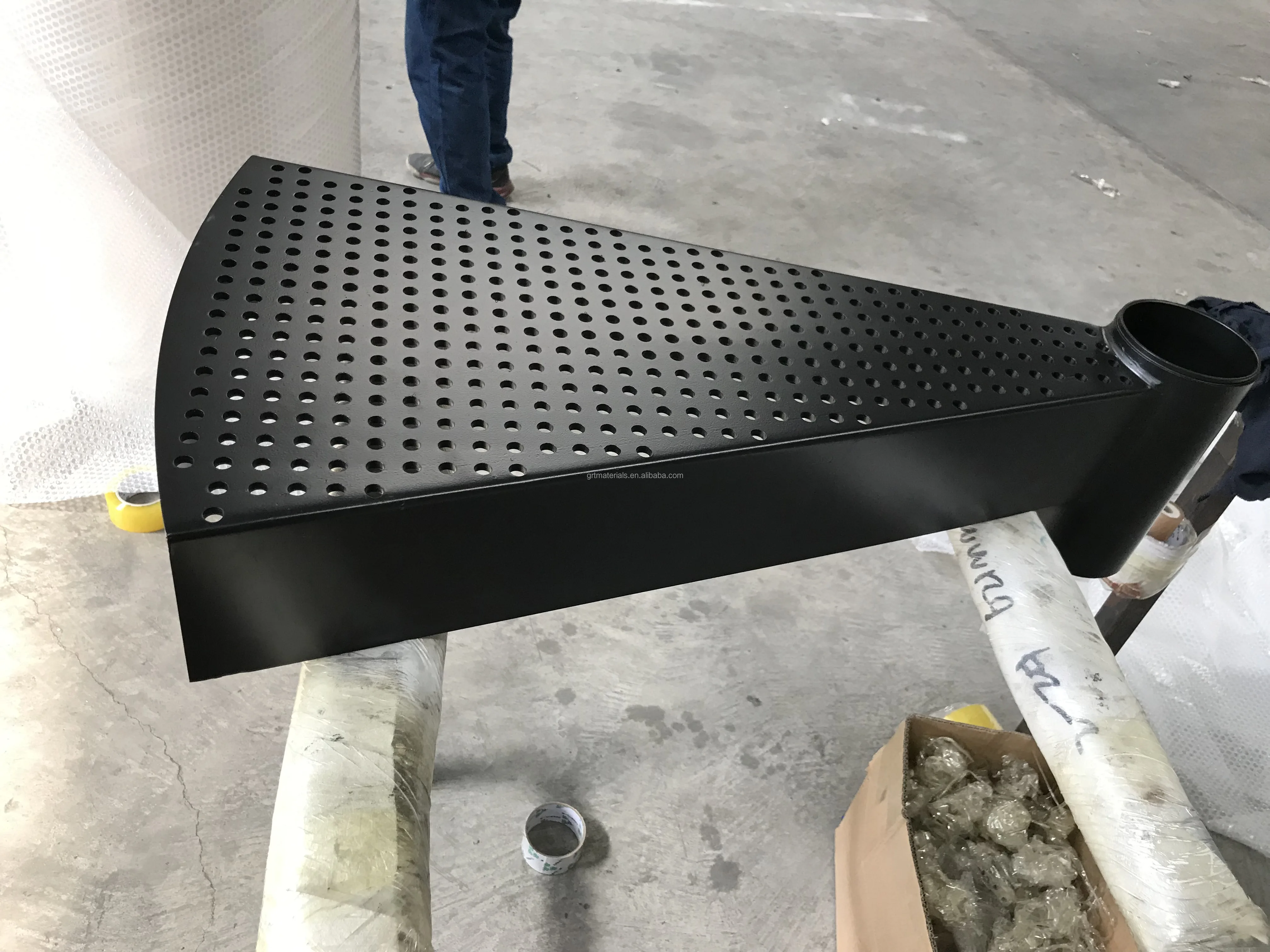 Modern Iron Spiral Stairs And Round Shape Steel Bar Spiral Staircase ...