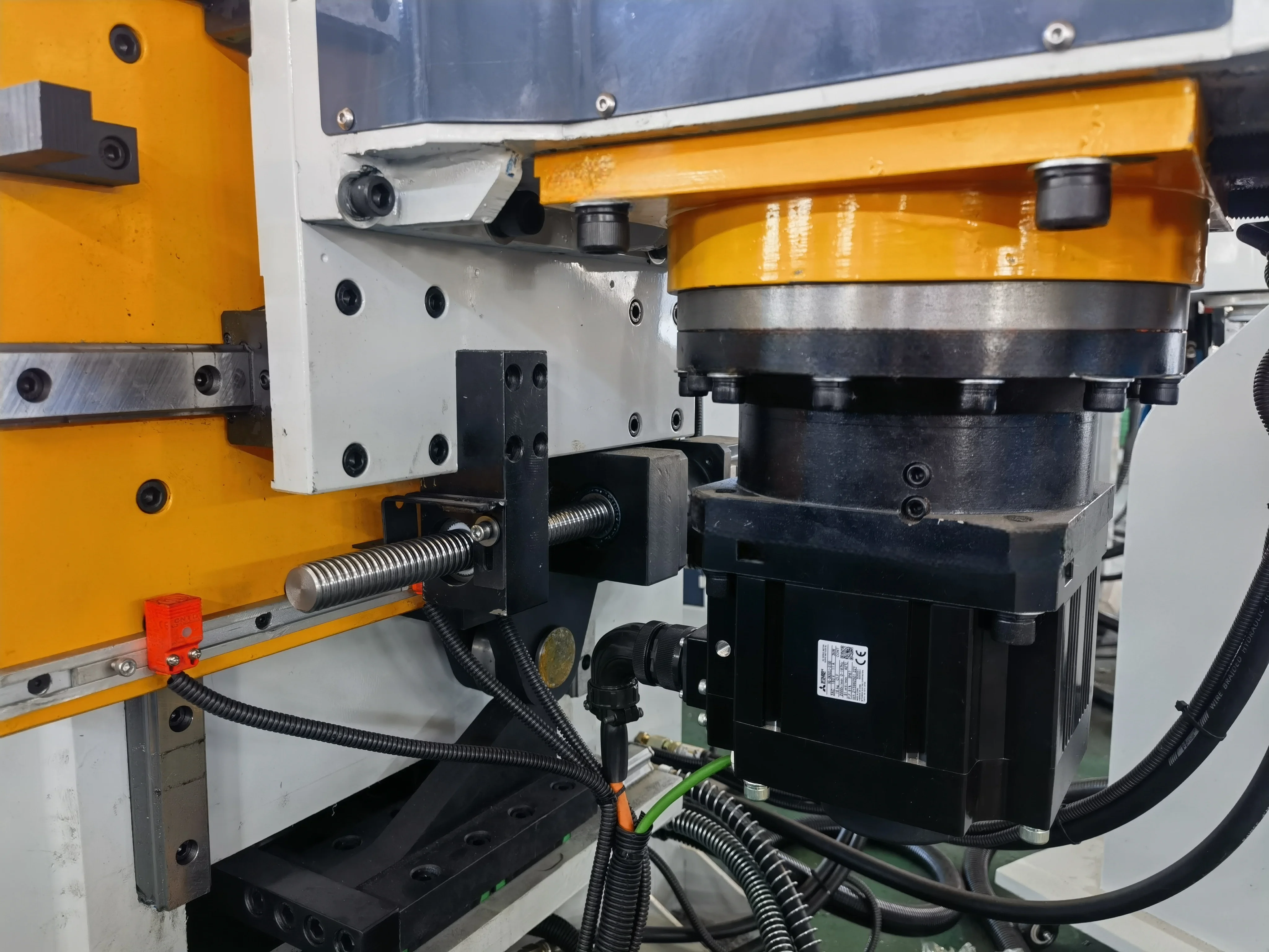 Customized CNC Pipe Bending Machine - High Precision Tools