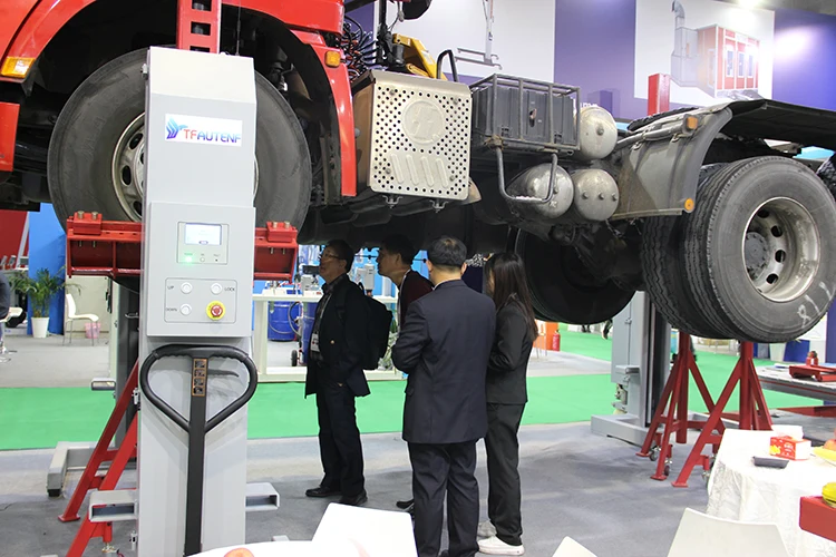 TFAUTENF Heavy Duty Mobile Columns Truck Lift - 33 Tons