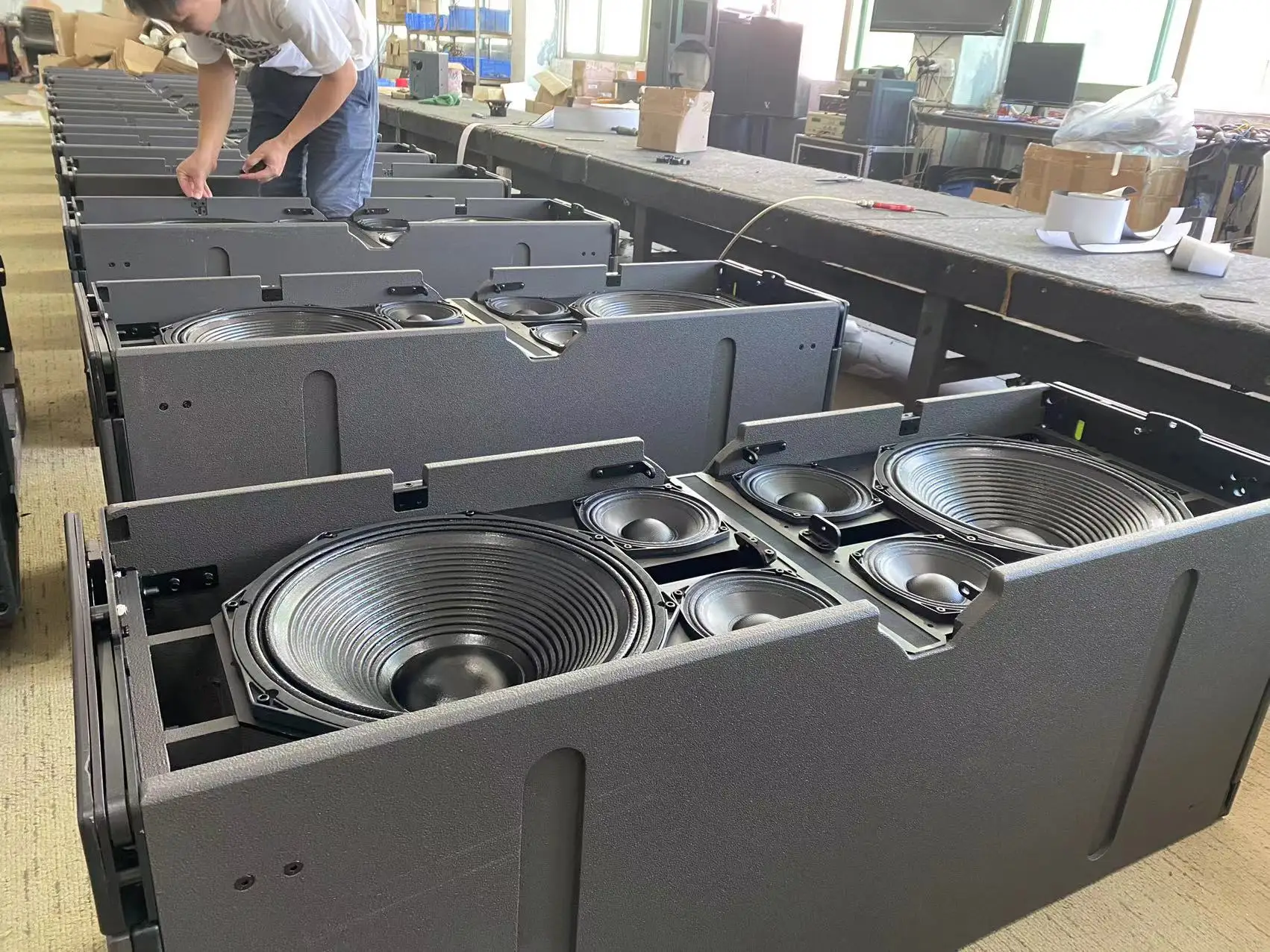 Aoyue KA-1 Line Array Speakers - Professional Audio Solutions